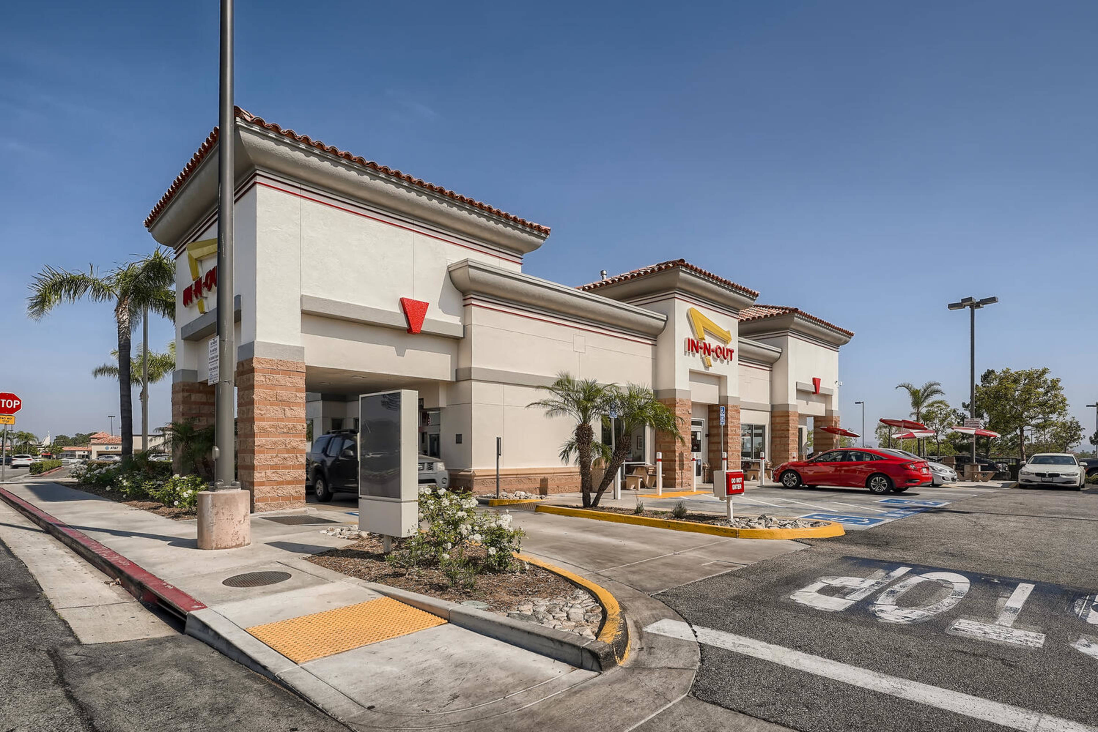 Porter Ranch Town Center, 19707-19953 Rinaldi St | JLL Properties - US