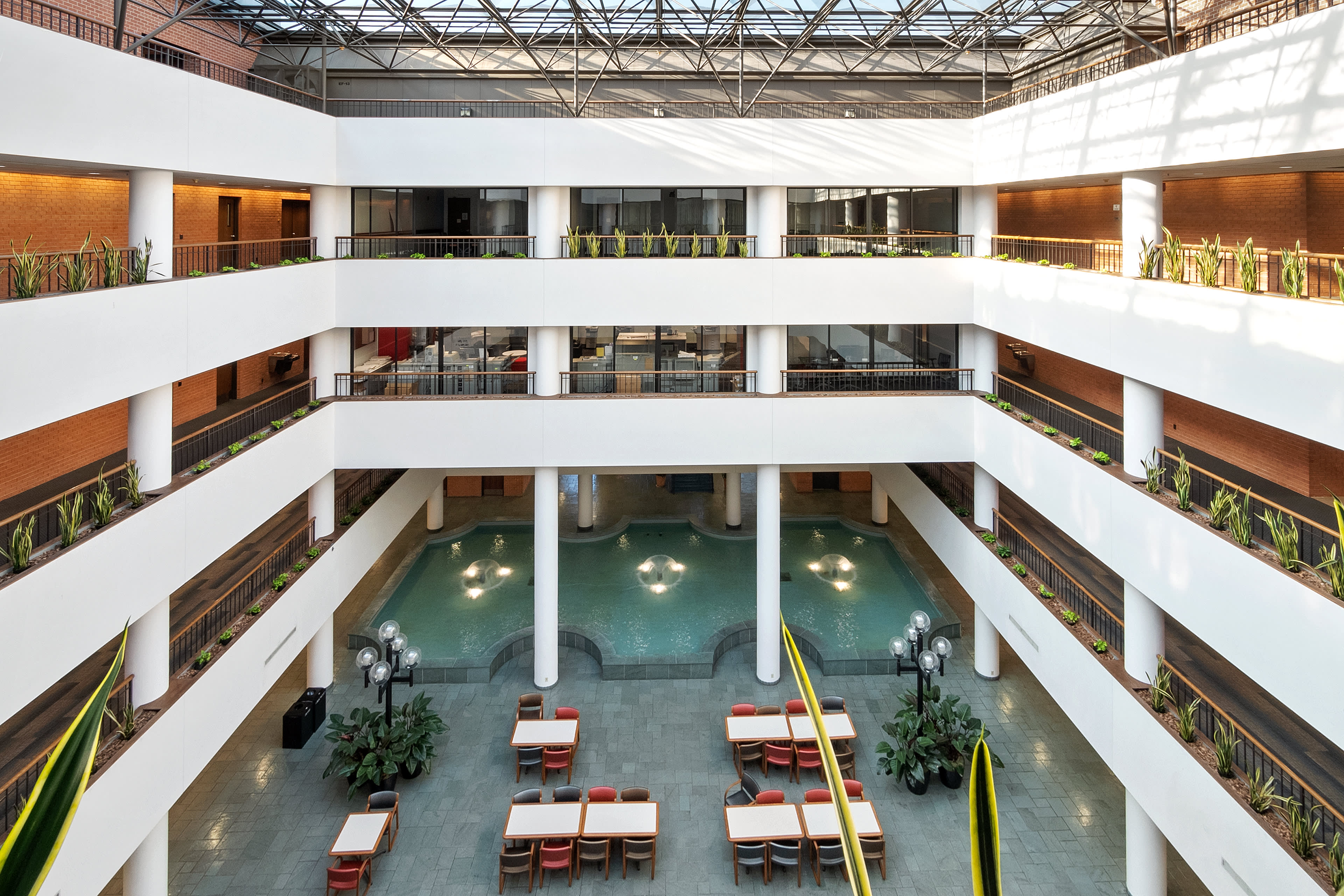 Maritz Corporate Campus, 1400 S Highway Dr | JLL Properties - US