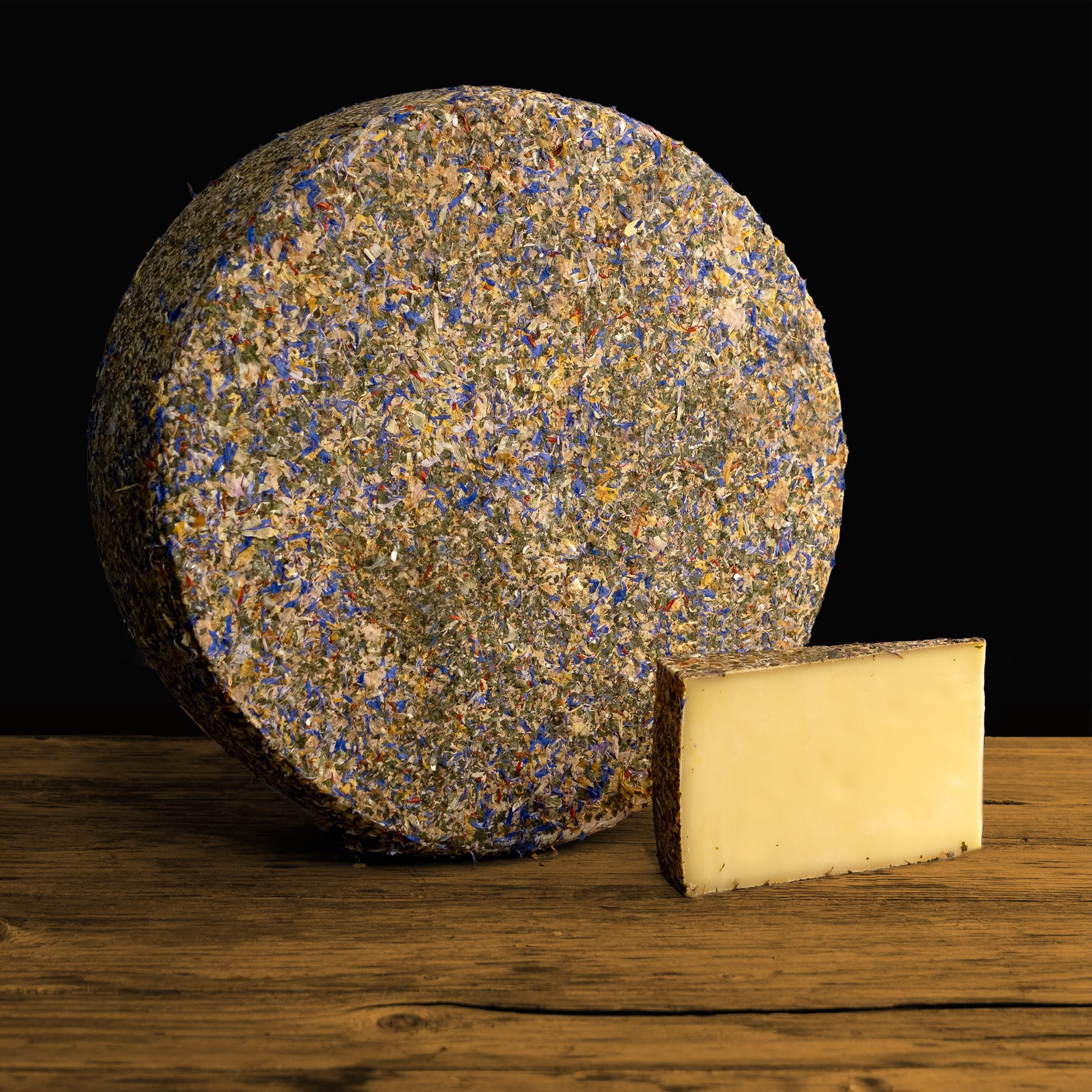 Wildblumenkäse - Alpeost med villblomster, Swisscru Matcompaniet
