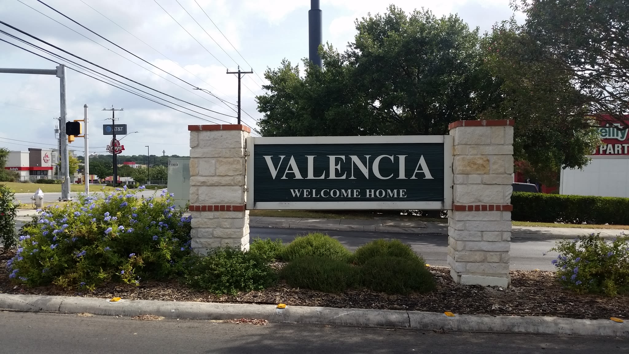 Valencia Neighborhood - Maverick Homes And Neighborhoods