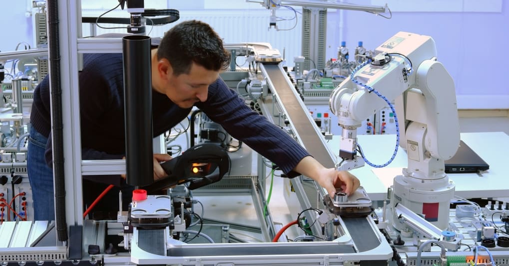 Motion Control Fundamentals CCN130 | McNaughton-McKay