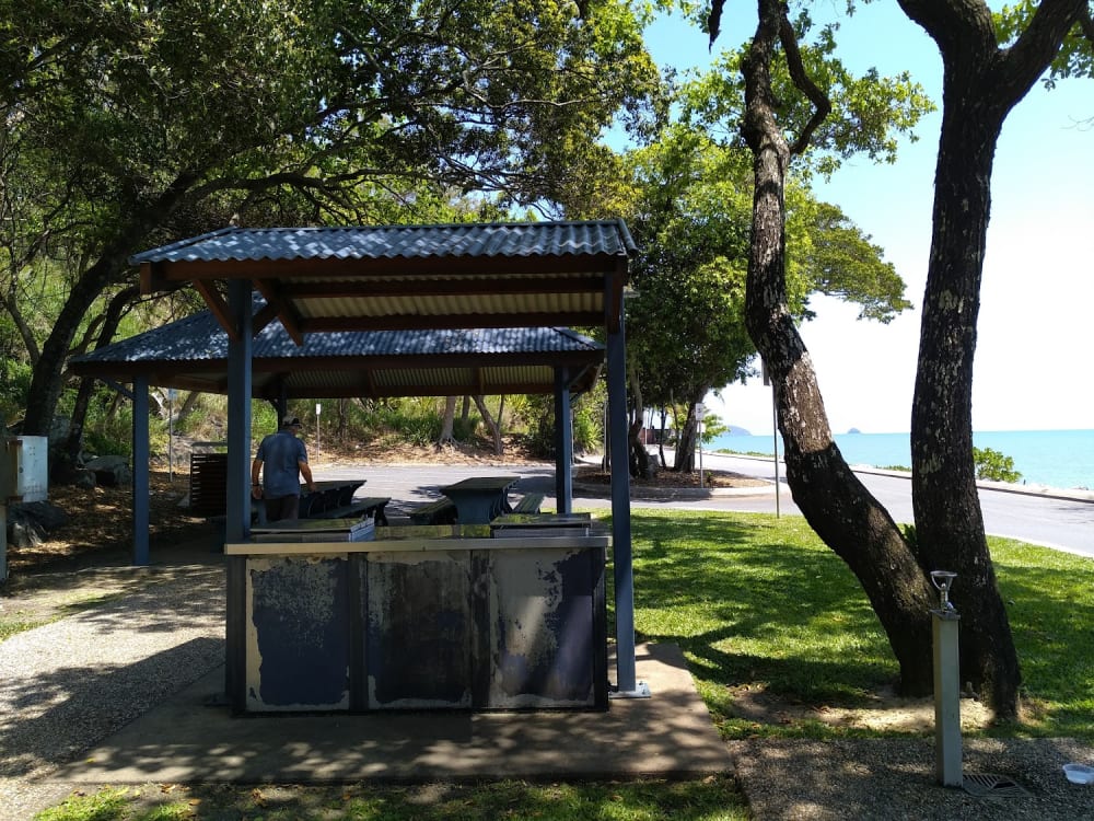 TRINITY BEACH FORESHORE Public BBQ