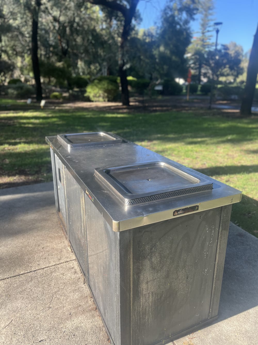 ROBERTSON PARK Public BBQ