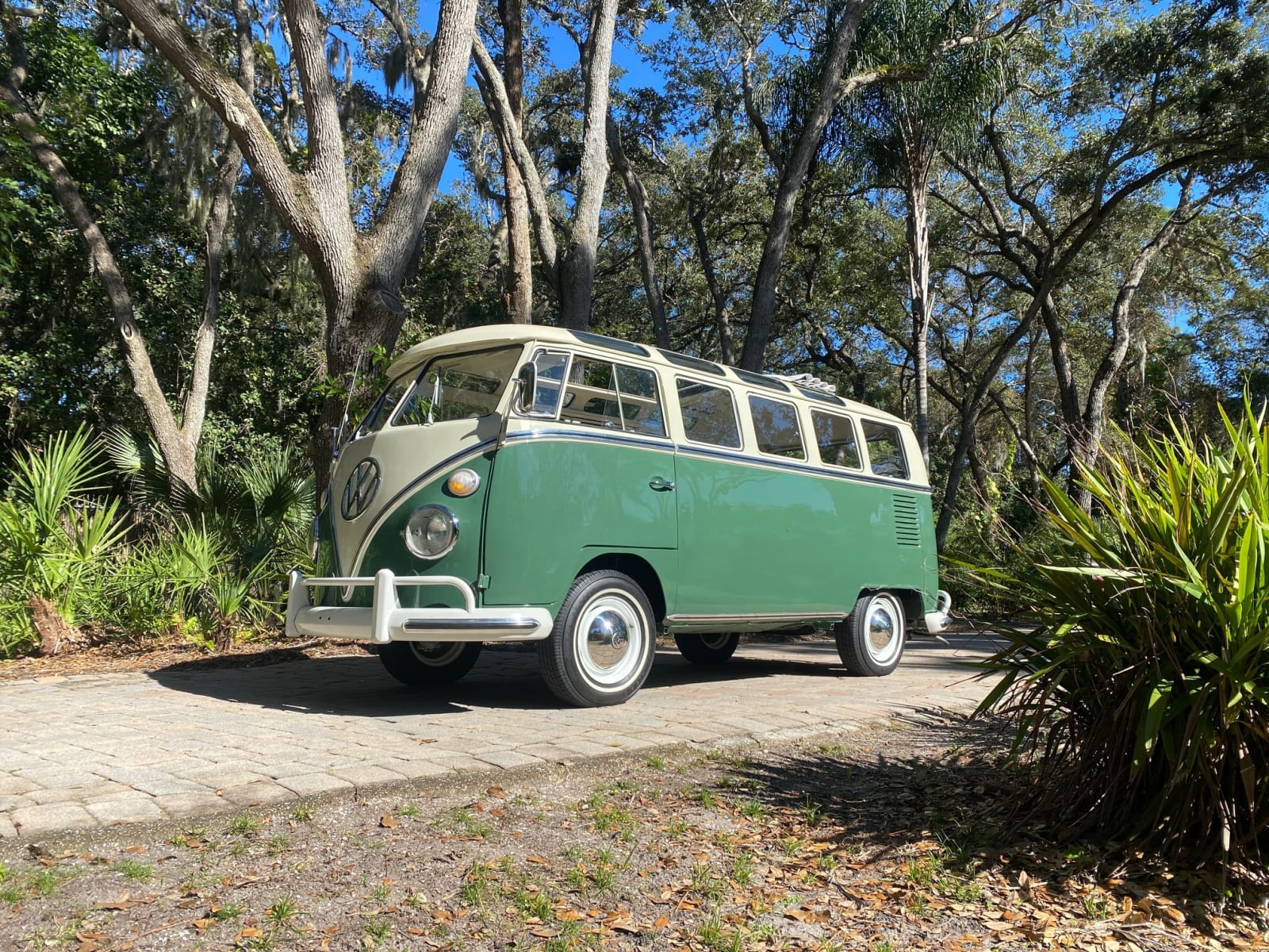 1967 Volkswagen 21-Window Bus at Kissimmee 2021 as W231 - Mecum Auctions