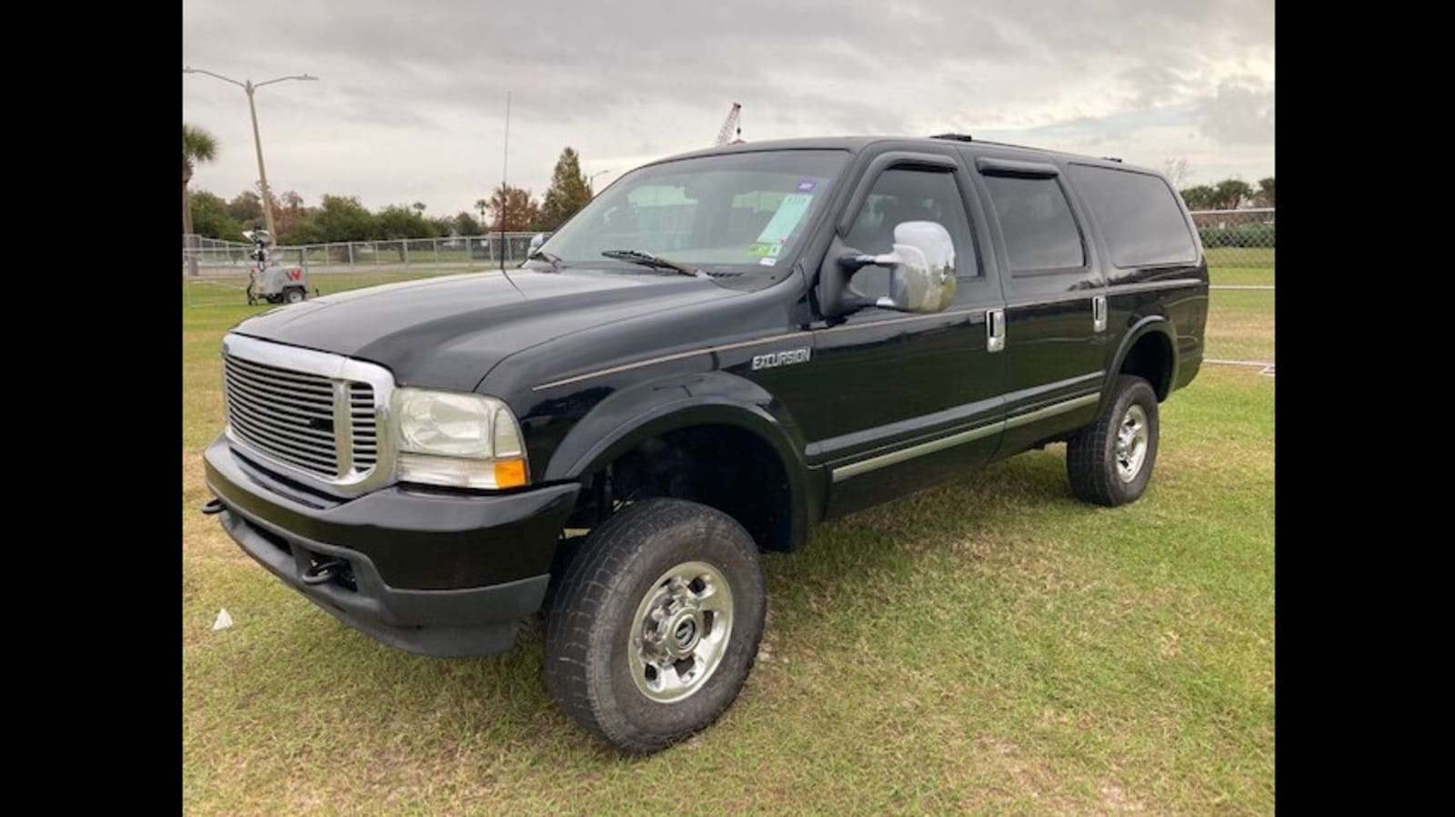 2003 Ford Excursion Limited at Kissimmee 2023 as E319 - Mecum Auctions