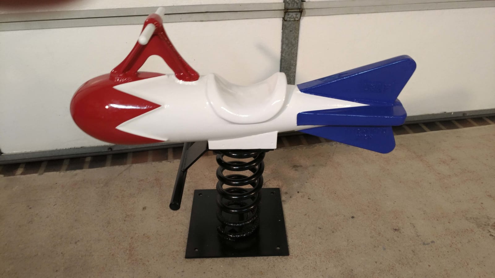 1940s Gametime Rocket Spring Kiddie Ride 35x27x14 at Kissimmee Road Art ...