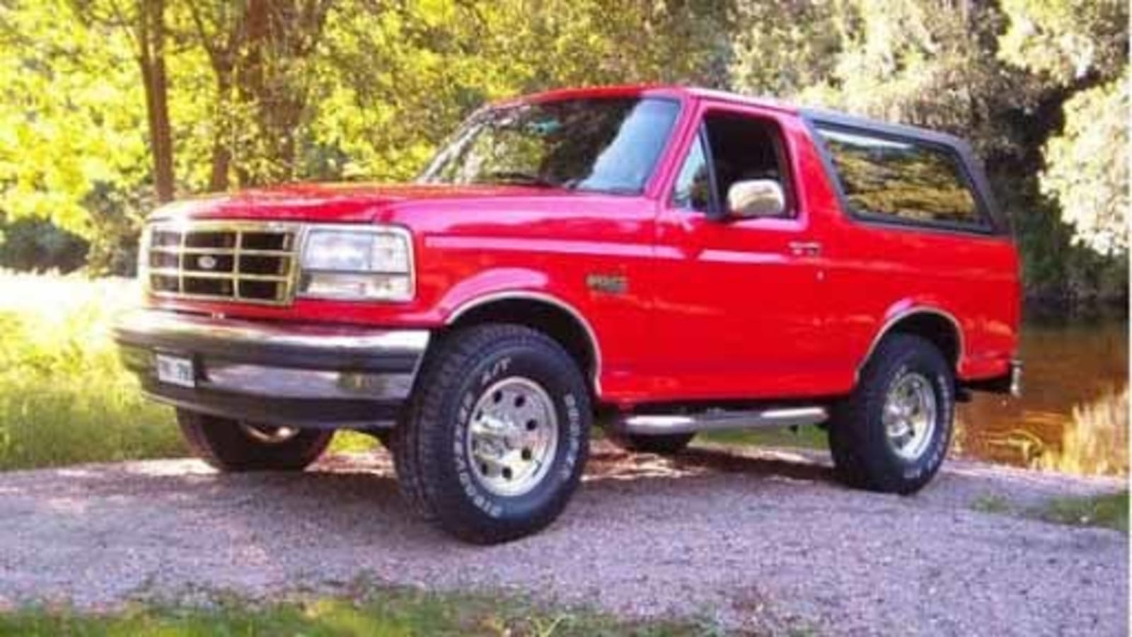 1992 Ford Bronco XLT at Glendale 2021 as F57 - Mecum Auctions