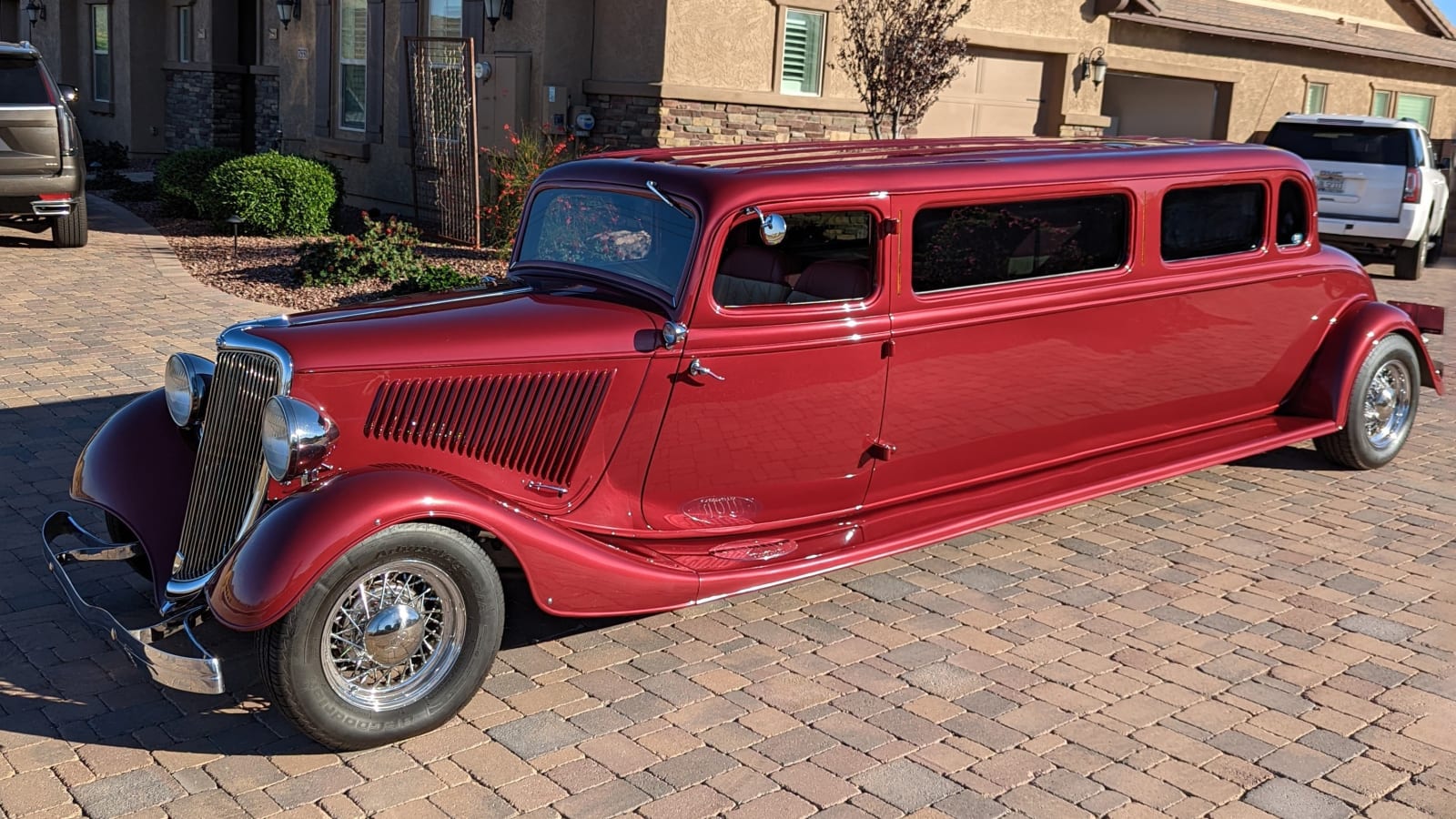 1933 Ford Custom Limousine at Glendale 2022 as T237 - Mecum Auctions