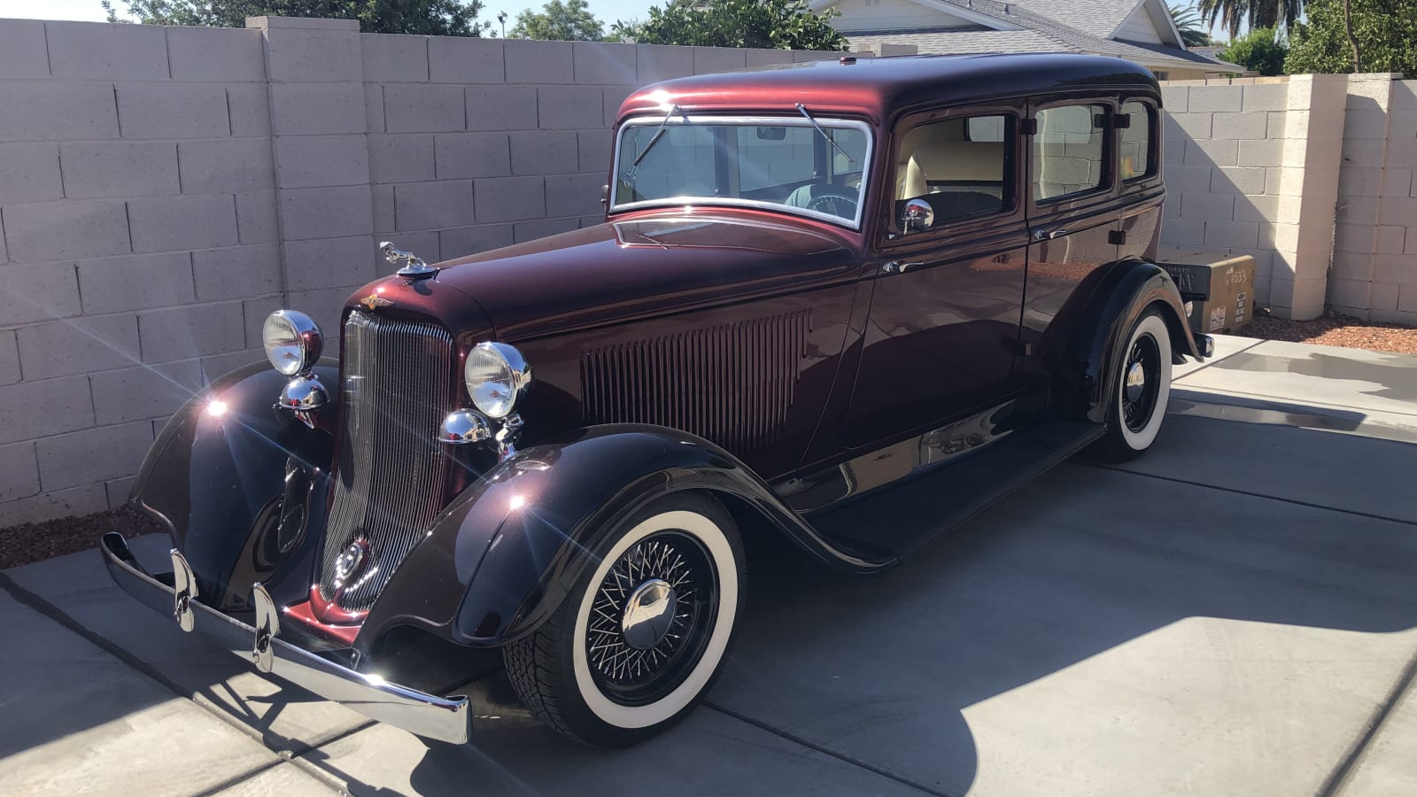1933 Dodge Six Sedan at Glendale 2022 as S59 - Mecum Auctions