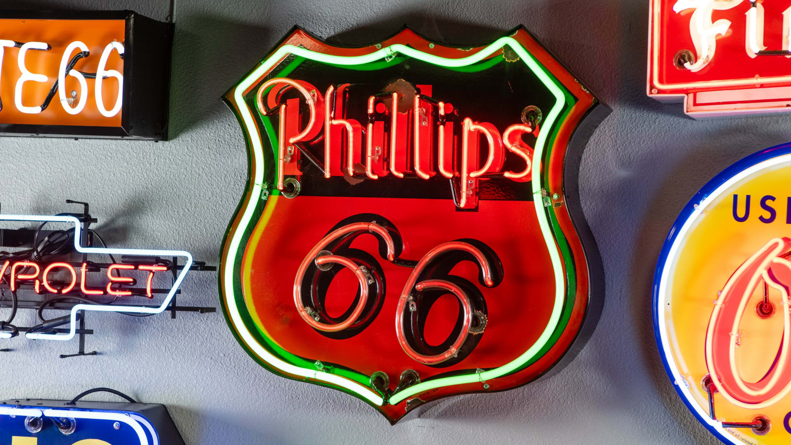 1954 Phillips 66 Single-Sided Porcelain Neon Sign at Glendale 2022 as ...