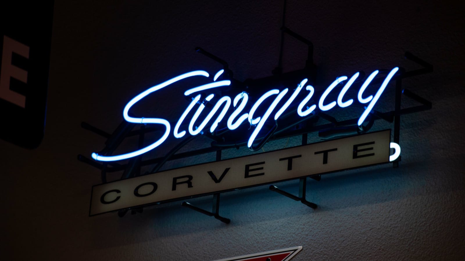Stingray Corvette Window Neon Sign at Glendale 2022 as Z401 - Mecum ...
