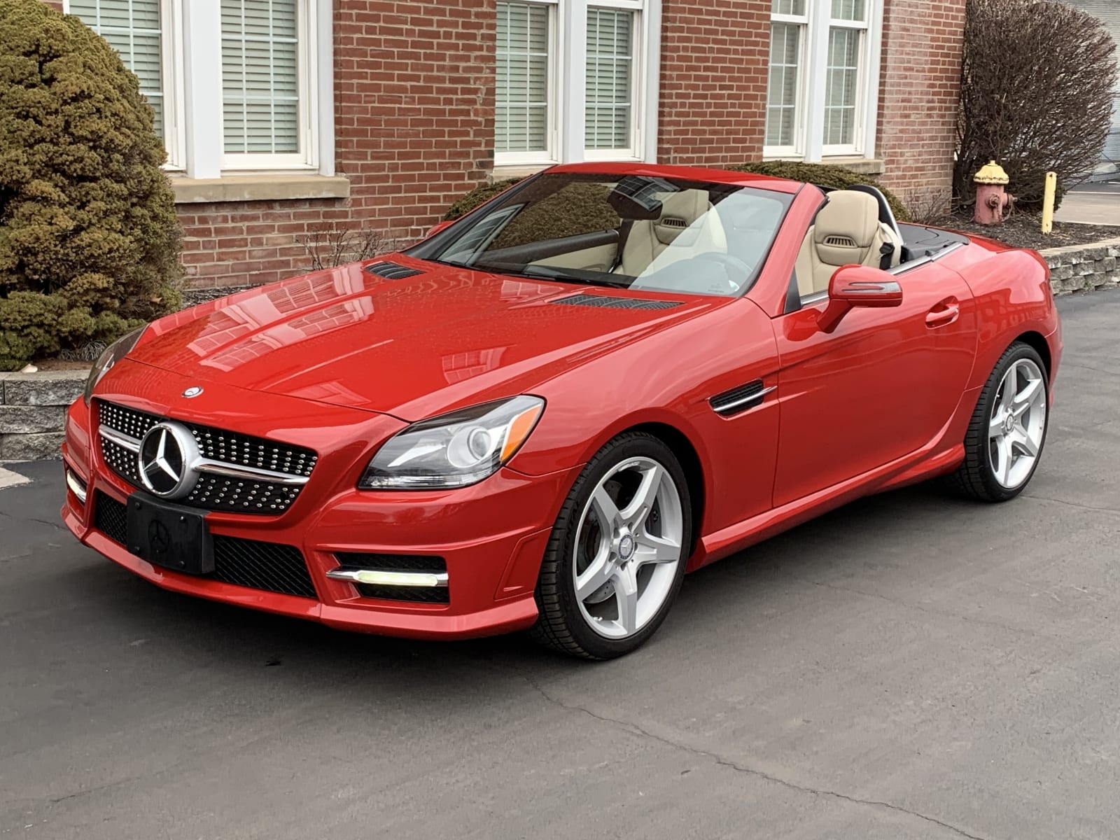 2012 Mercedes-Benz SLK350 Convertible at Glendale 2022 as F36.1 - Mecum ...