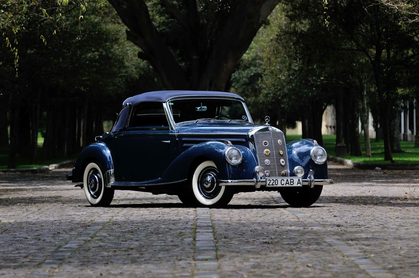1953 Mercedes-Benz 220A Cabriolet at Monterey 2014 as S139 - Mecum Auctions