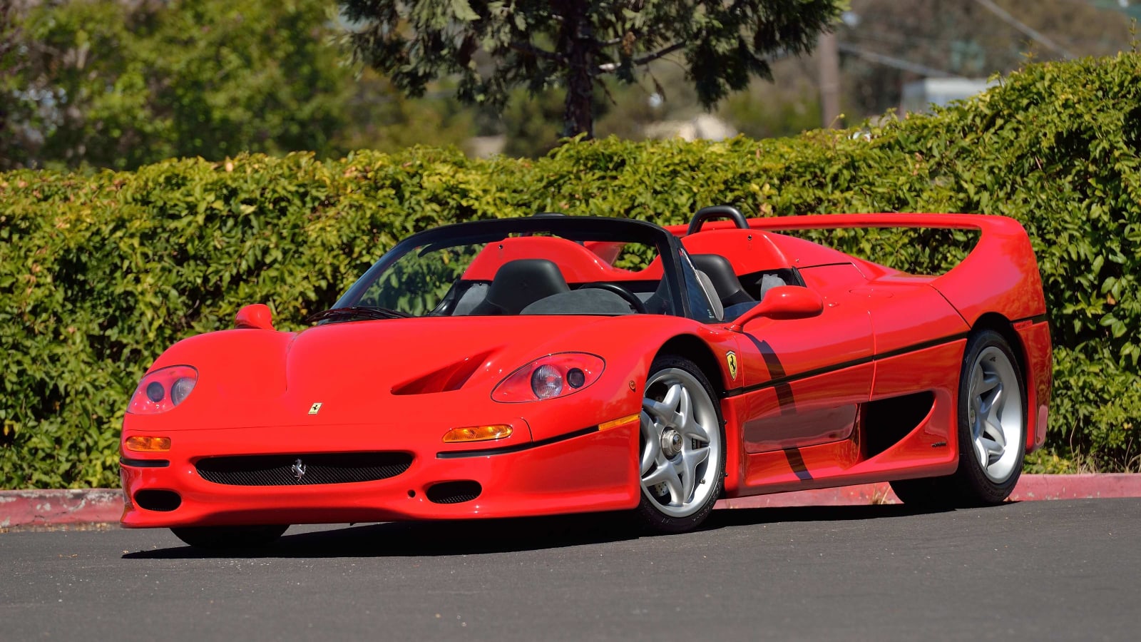 1995 Ferrari F50 at Monterey 2018 as S80.1 - Mecum Auctions