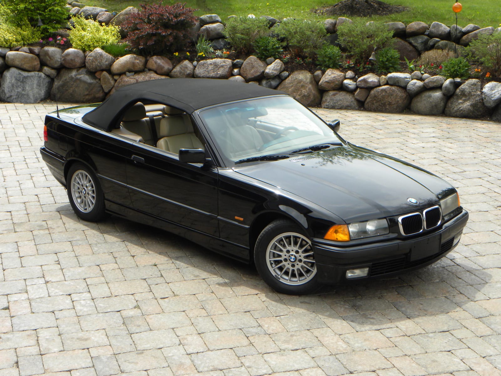 1998 BMW Convertible at Chicago 2013 as T171 - Mecum Auctions