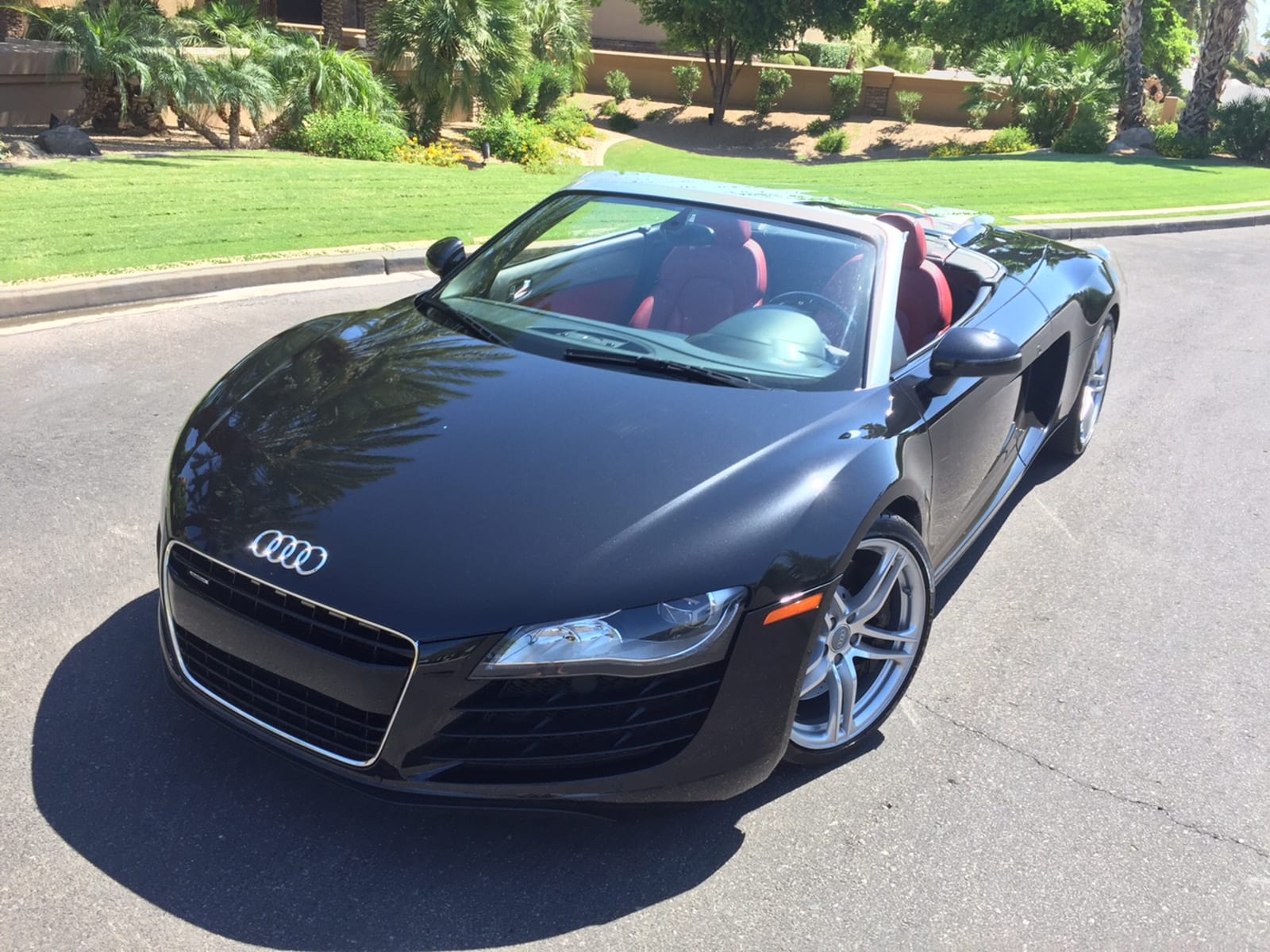 2012 Audi R8 Convertible at Chicago 2016 as F100.1 - Mecum Auctions