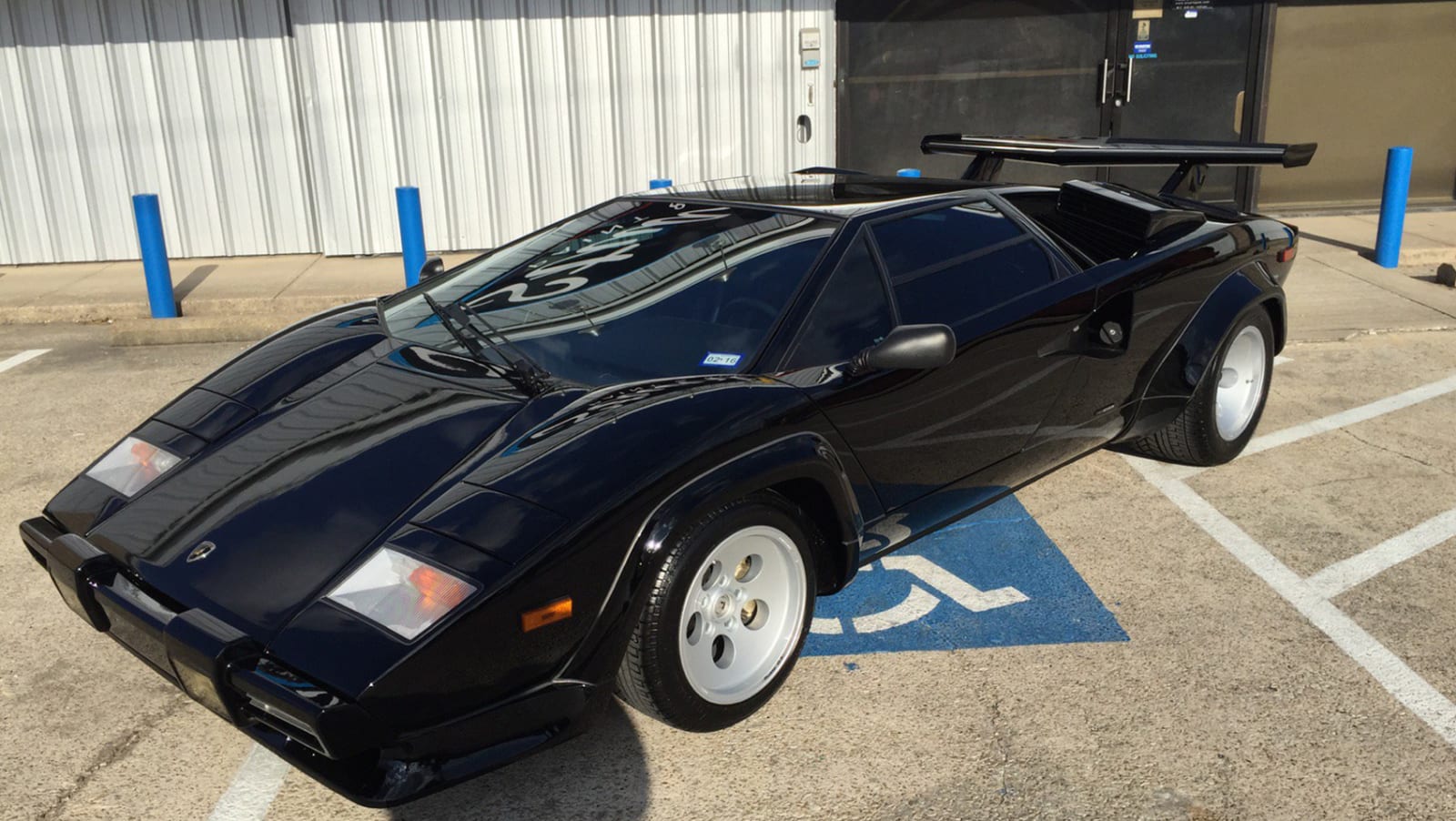 1984 Lamborghini Countach 5000S at Dallas 2016 as F183 - Mecum Auctions