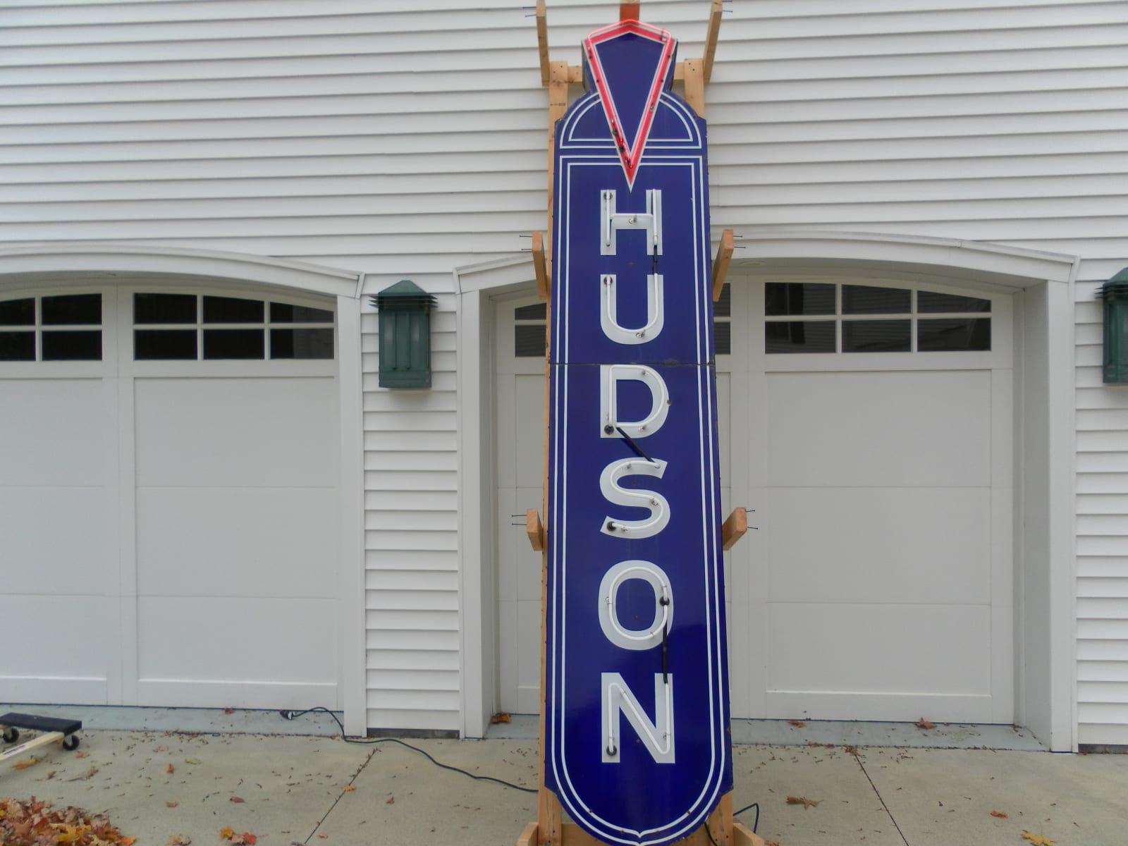 Hudson Neon Sign SSPN 20inx11ft at Kissimmee 2014 as M213 - Mecum Auctions