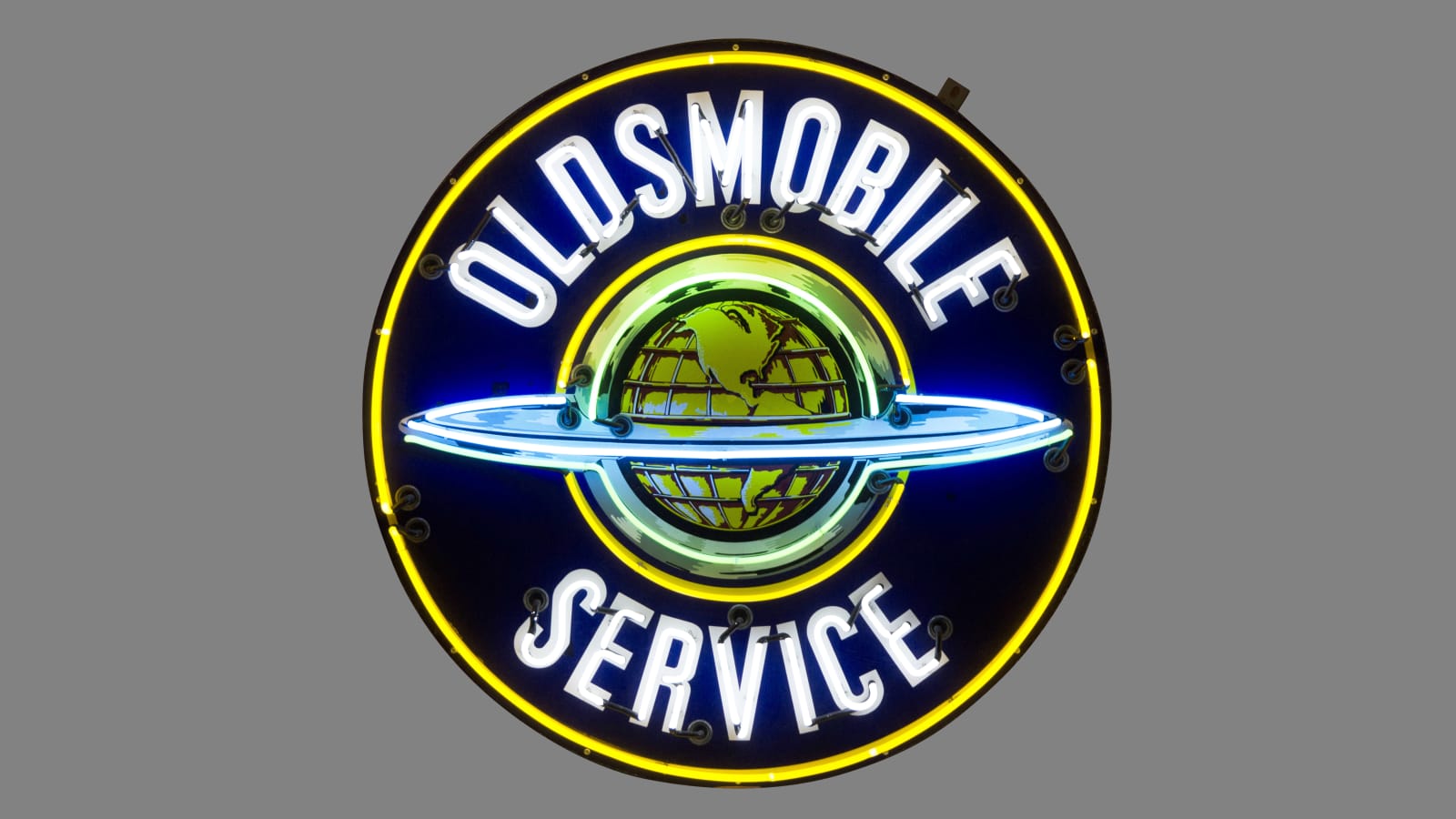 Oldsmobile Service Neon Sign SSPN 60x60x9 at Kissimmee 2016 as Q49 ...