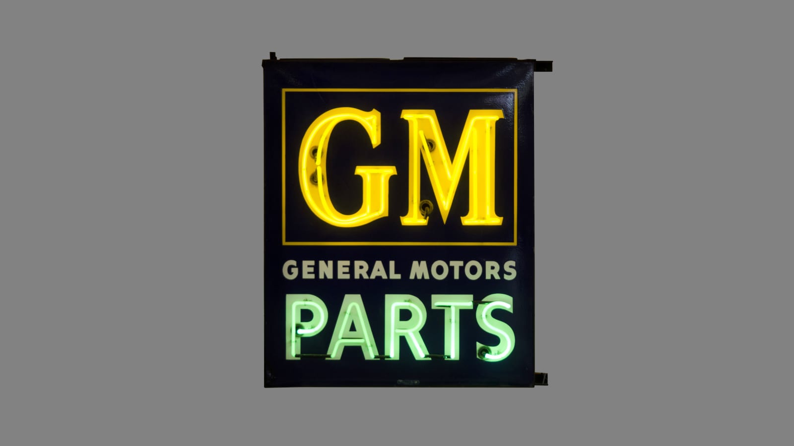 General Motors GM Parts Neon Sign DSPN 38x46x11 at Kissimmee 2016 as ...