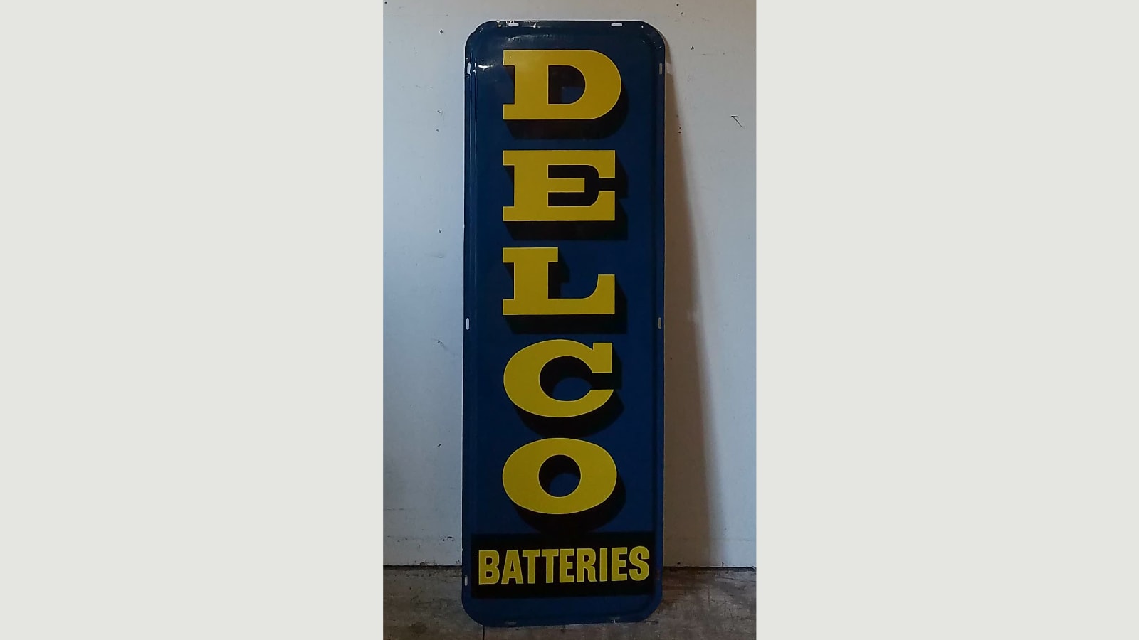 Delco Batteries Sign SST 20x60 at Kissimmee 2018 as M153 - Mecum Auctions