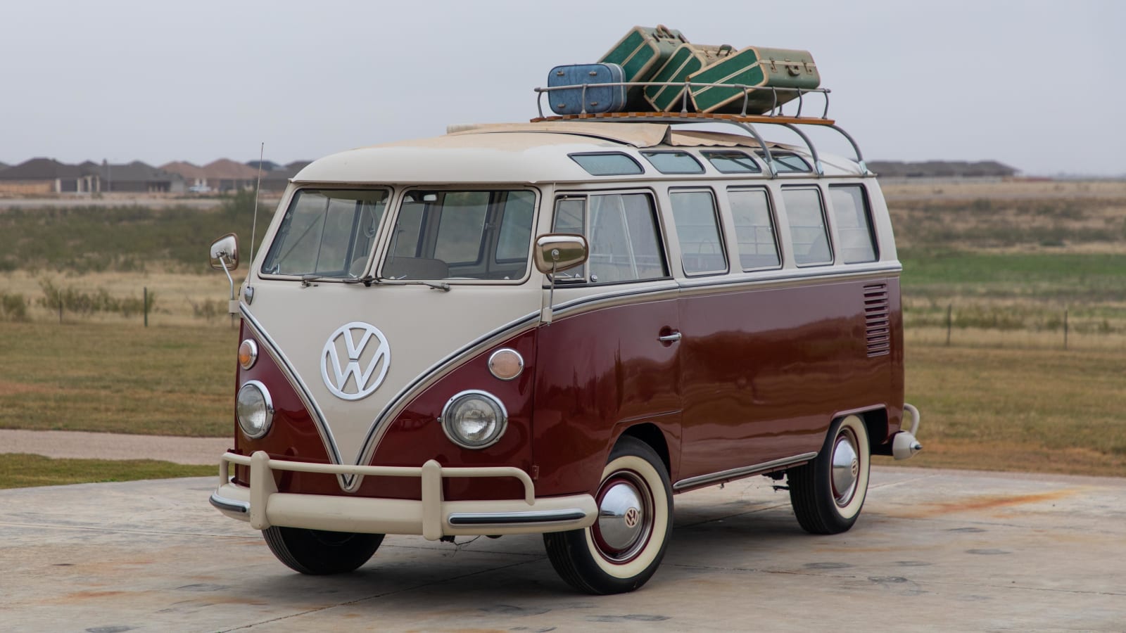 1967 Volkswagen 21-window Bus at Kissimmee 2019 as T225 - Mecum Auctions