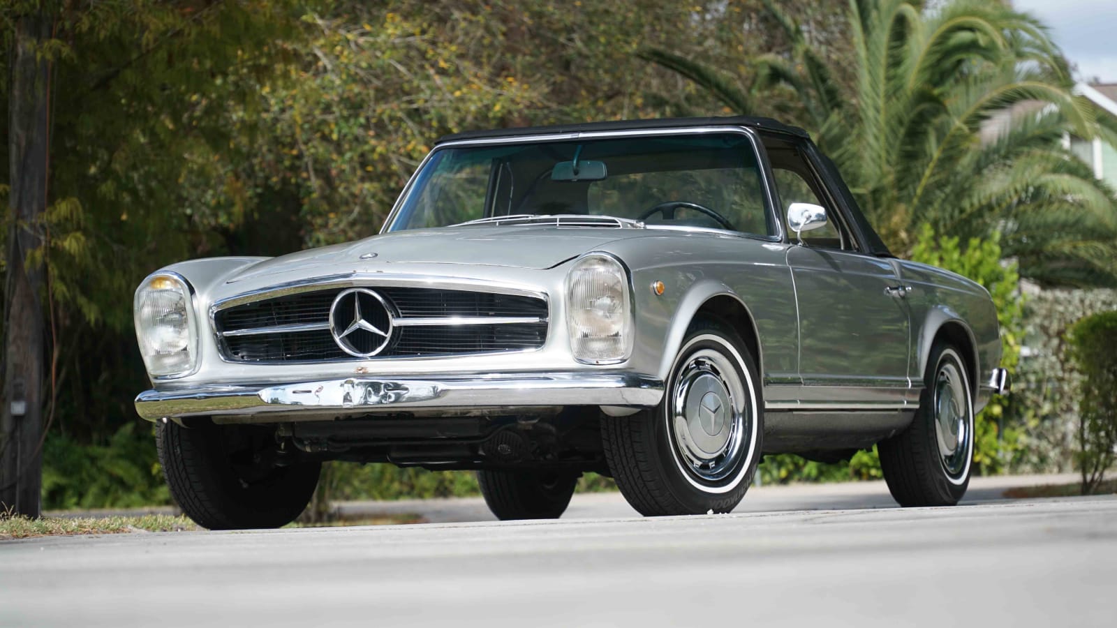 1967 Mercedes-Benz 250SL Convertible at Kissimmee 2021 as W135.1 ...