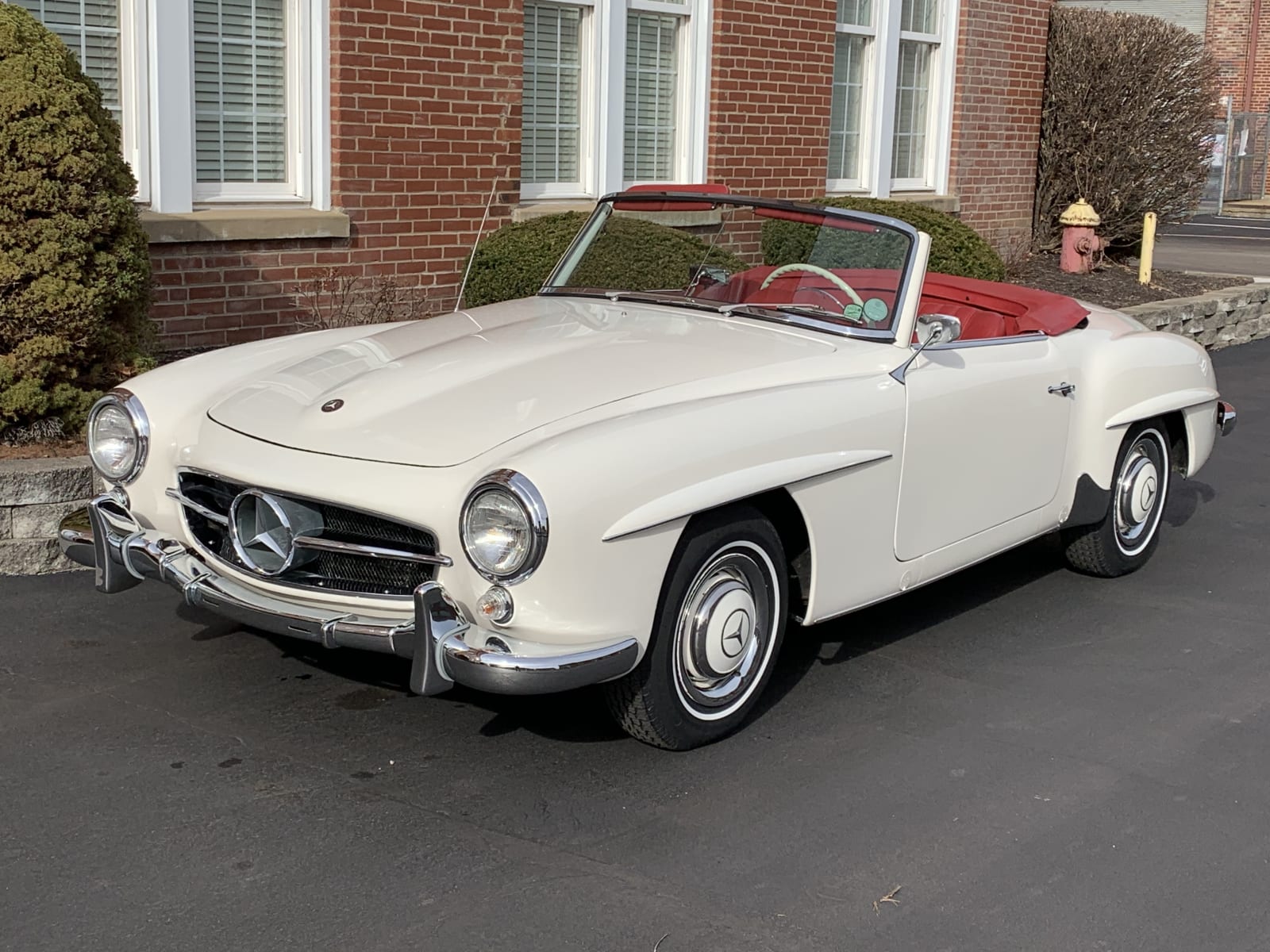 1961 Mercedes-Benz 190SL Roadster at Kissimmee 2022 as F81 - Mecum Auctions