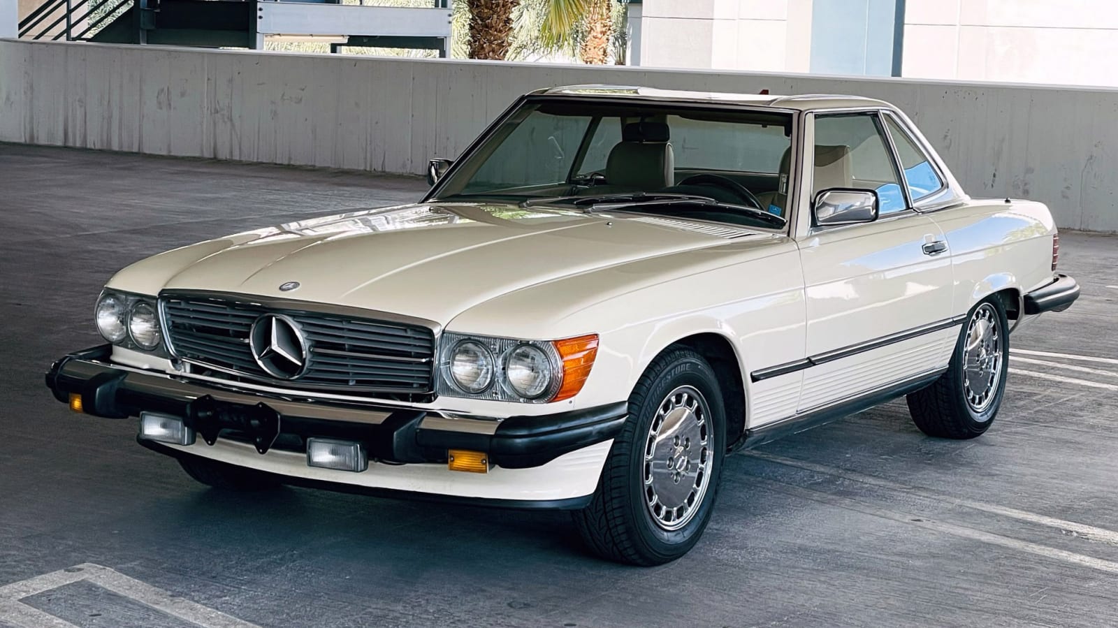 1986 Mercedes-Benz 560SL Convertible at Kissimmee 2022 as L205 - Mecum ...