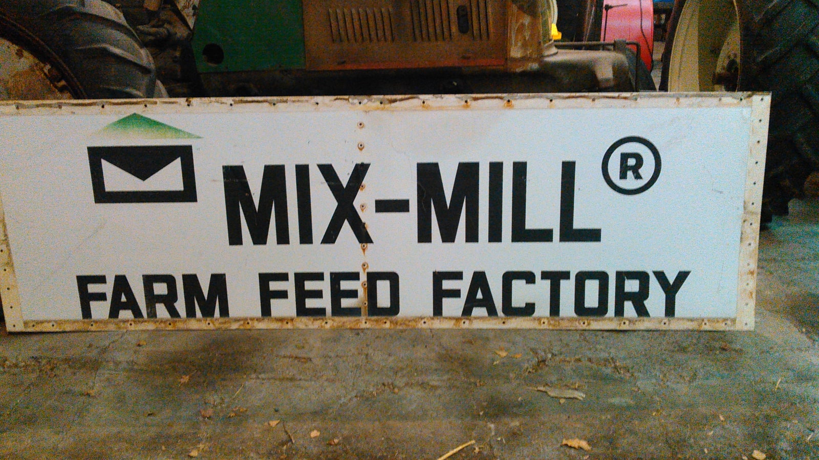 Mix Mill Farm Feed 14x35 at Gone Farmin' Tractor Spring Classic 2016 as ...