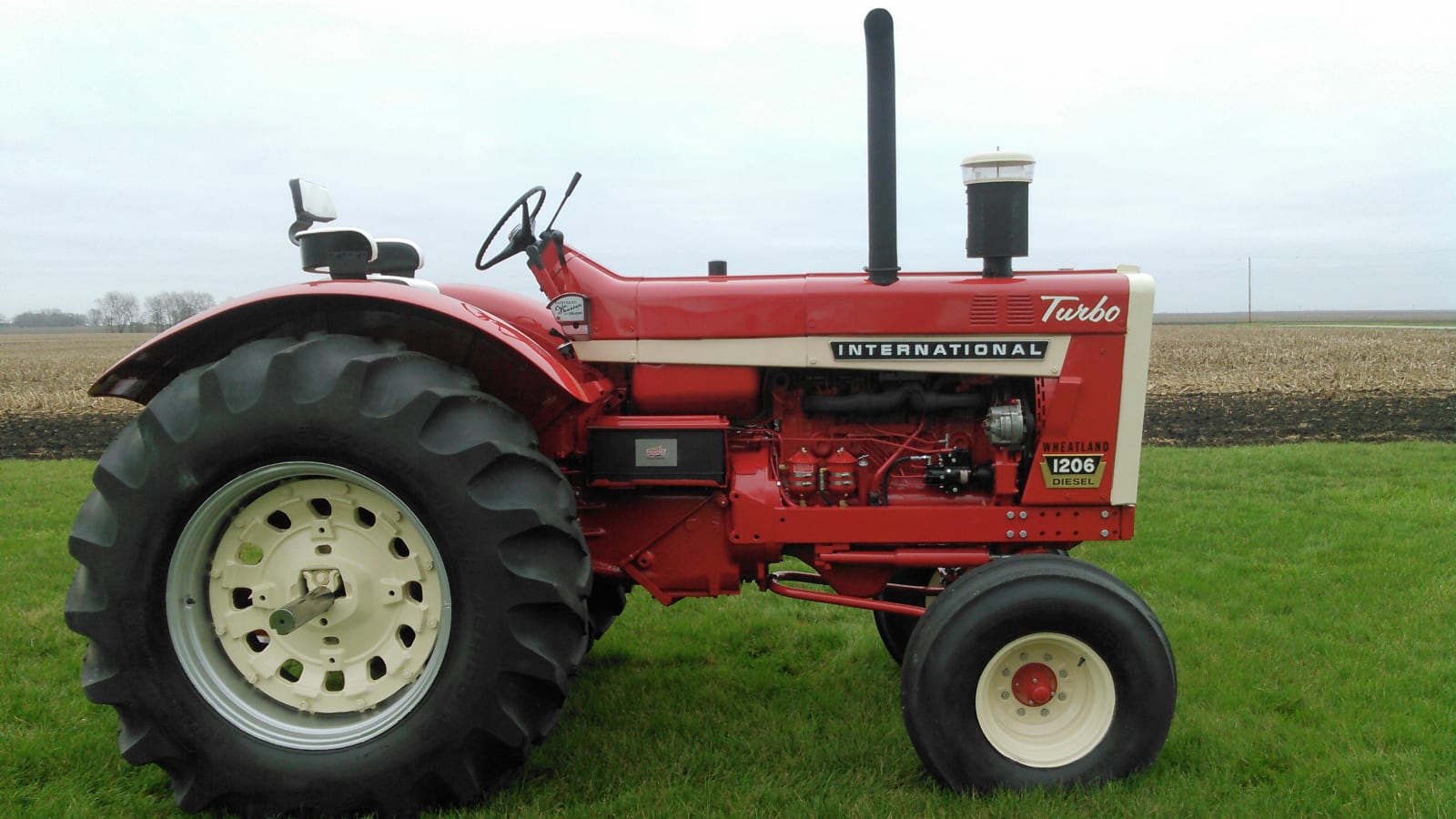 International 1206 Wheatland at Gone Farmin' Spring Classic 2017 as ...