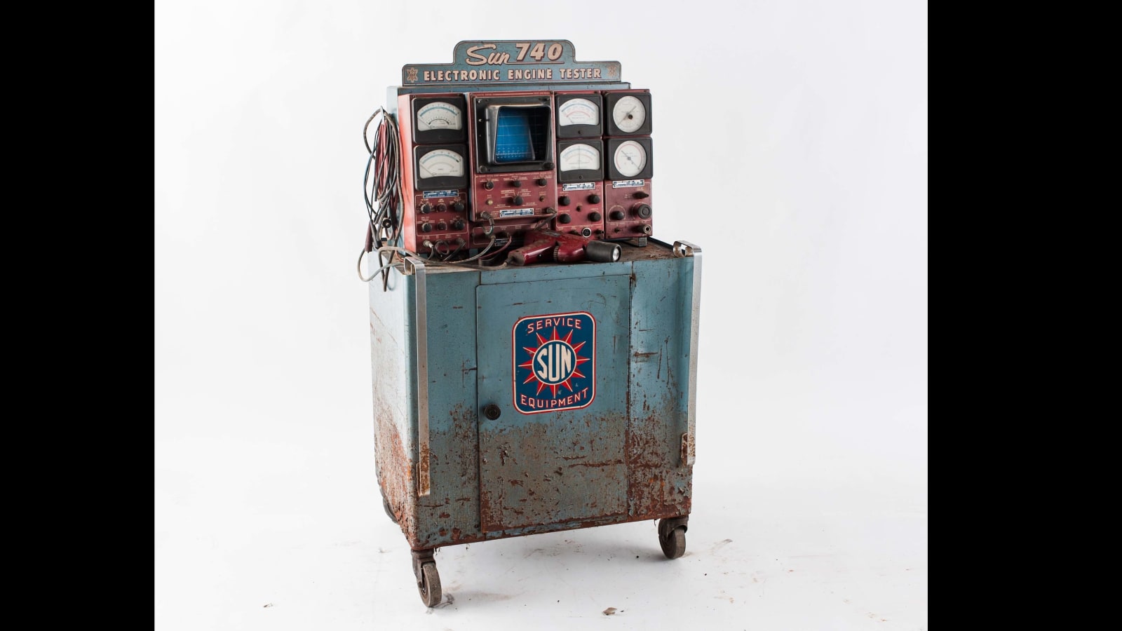 Sun 740 Diagnostic Engine Tester 34x60x26 at Davenport 2020 as H282 ...