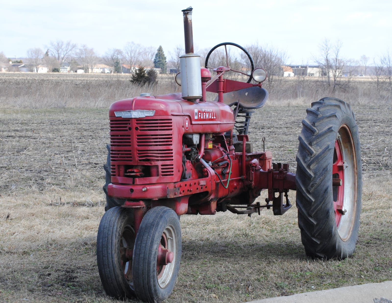 1939 Farmall H at Gone Farmin' 2012 as S13 - Mecum Auctions