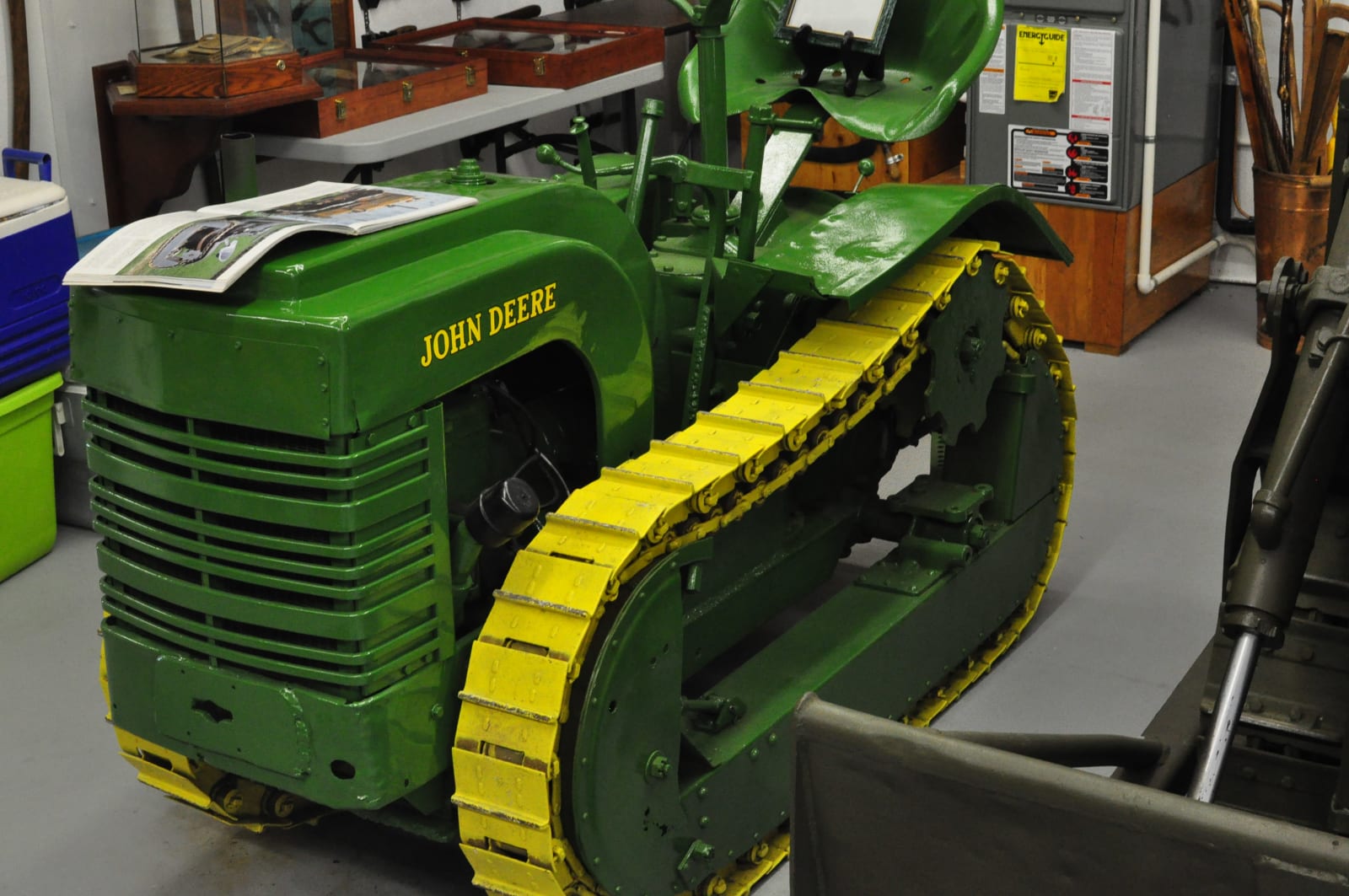 John Deere L Crawler at Gone Farmin' Nashville 2014 as S77 - Mecum Auctions