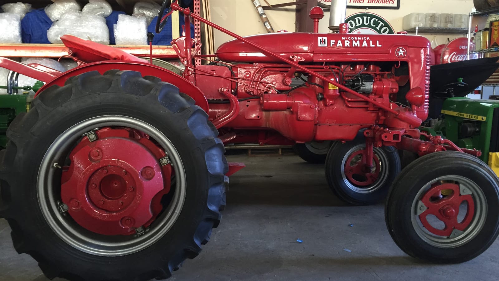 1948 Farmall Super A at Gone Farmin' Iowa Premier 2015 as F5 - Mecum Auctions