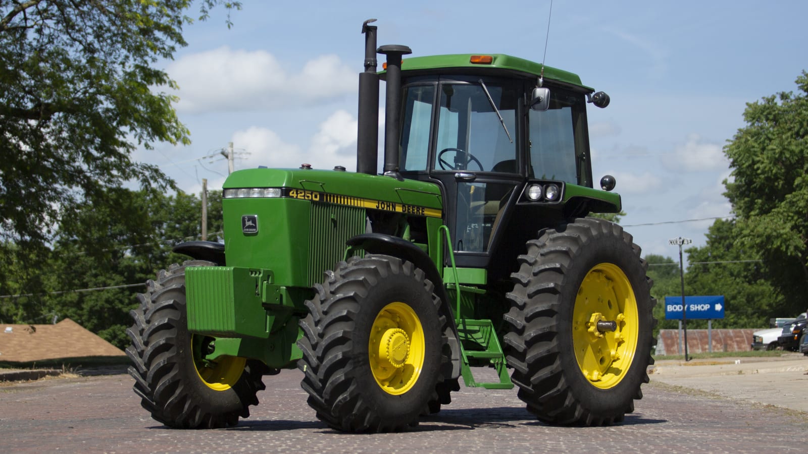 1984 John Deere 4250 Powershift FWA at Gone Farmin' Fall Premier 2021 ...