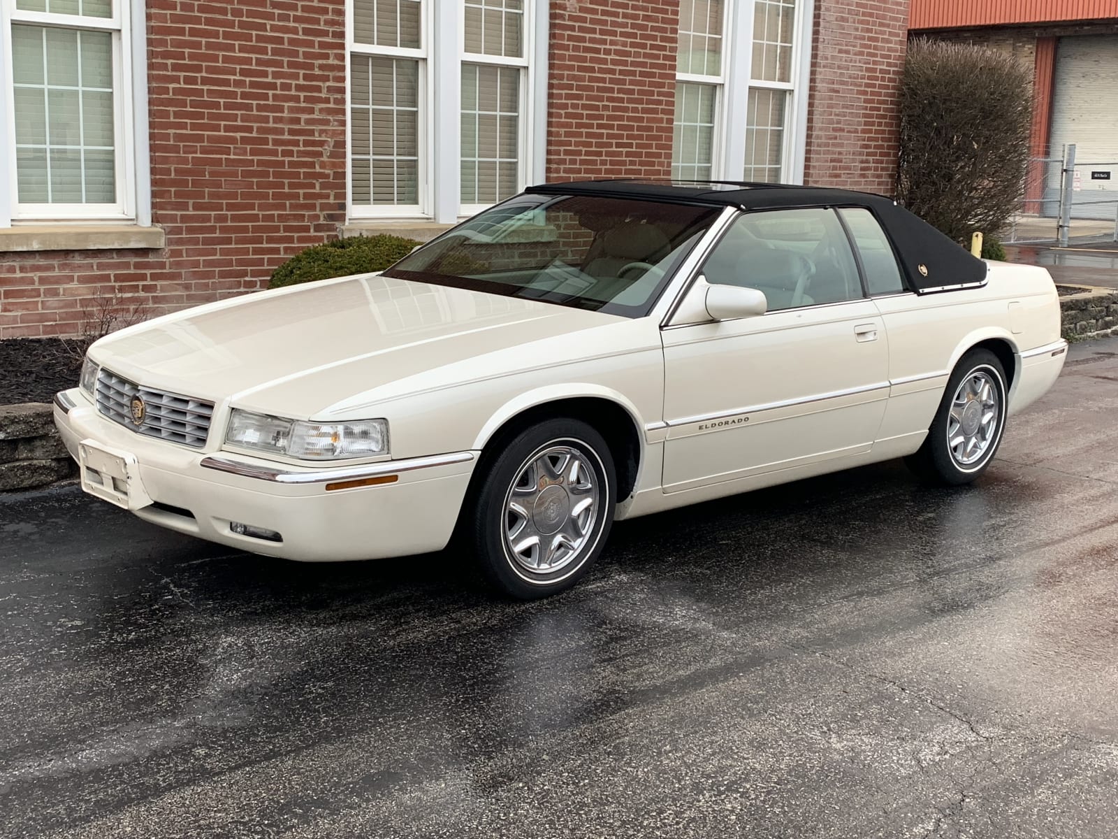 1998 Cadillac Eldorado at Houston 2019 as F69.1 - Mecum Auctions