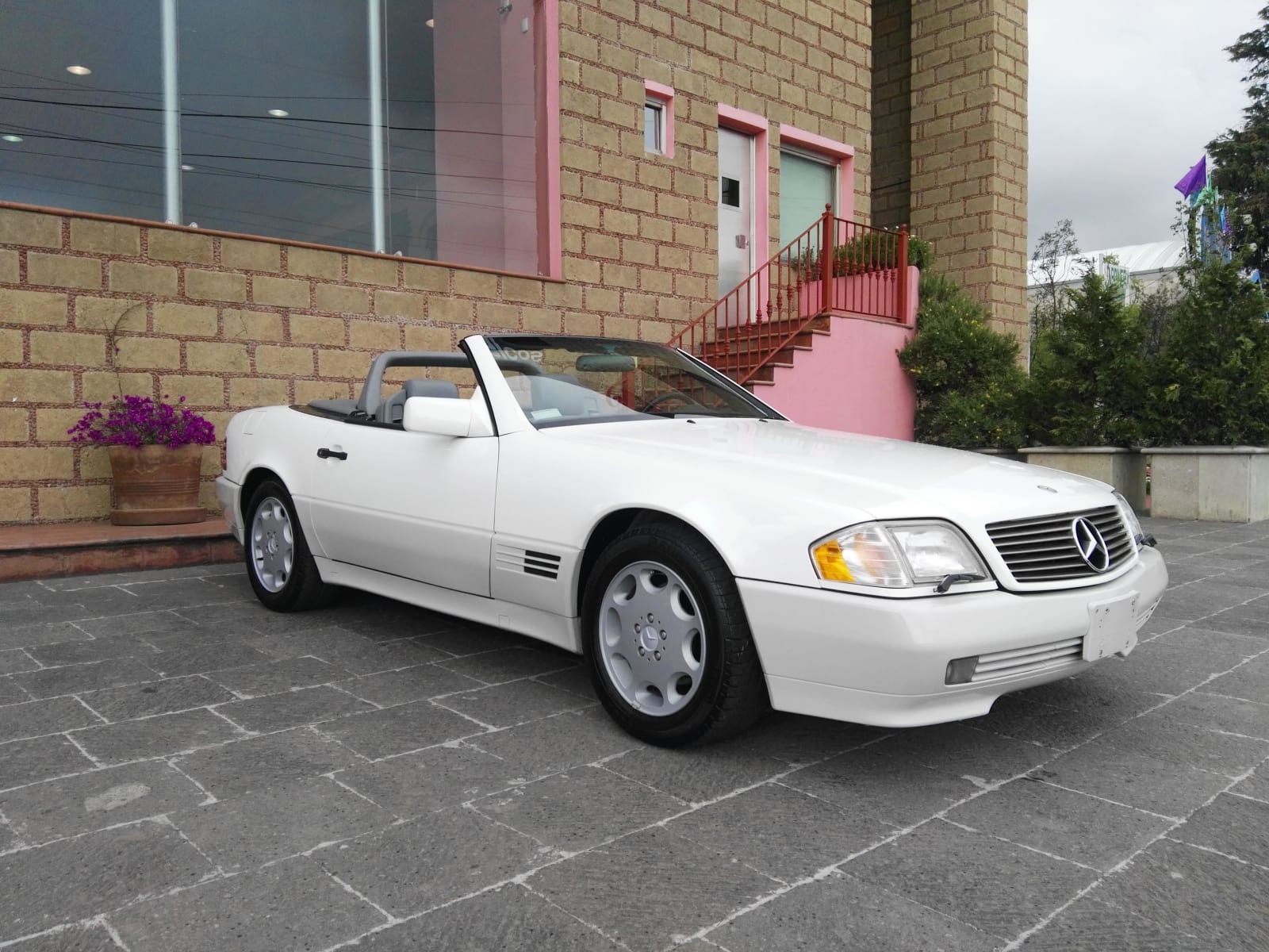 1995 Mercedes-Benz 320SL Convertible at Houston 2020 as T11 - Mecum ...
