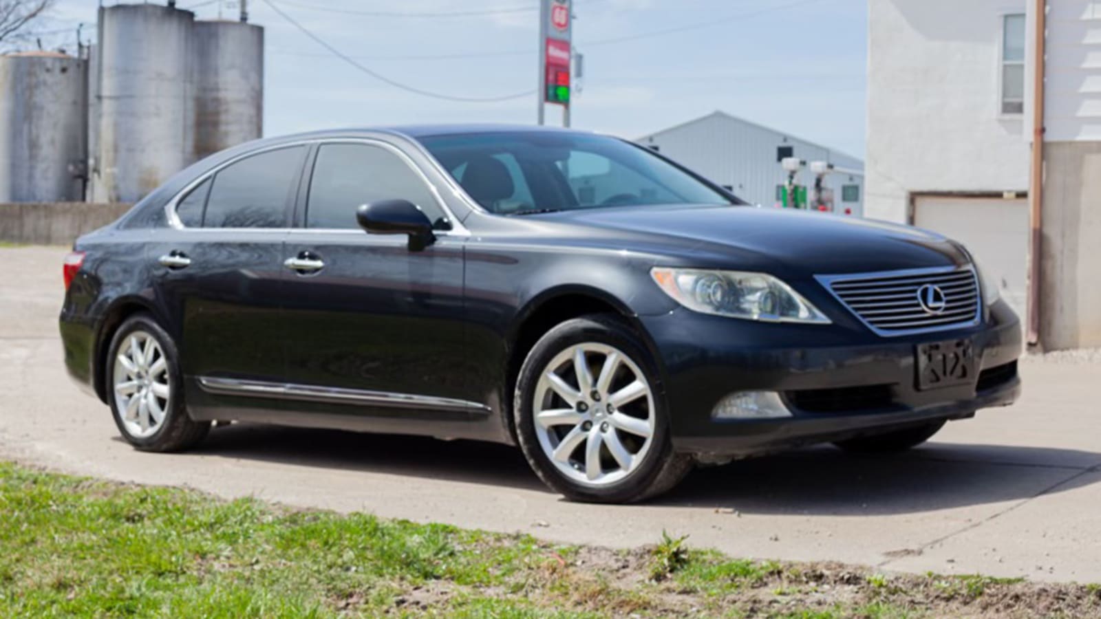 2009 Lexus LS460 at Houston 2022 as F84.1 - Mecum Auctions