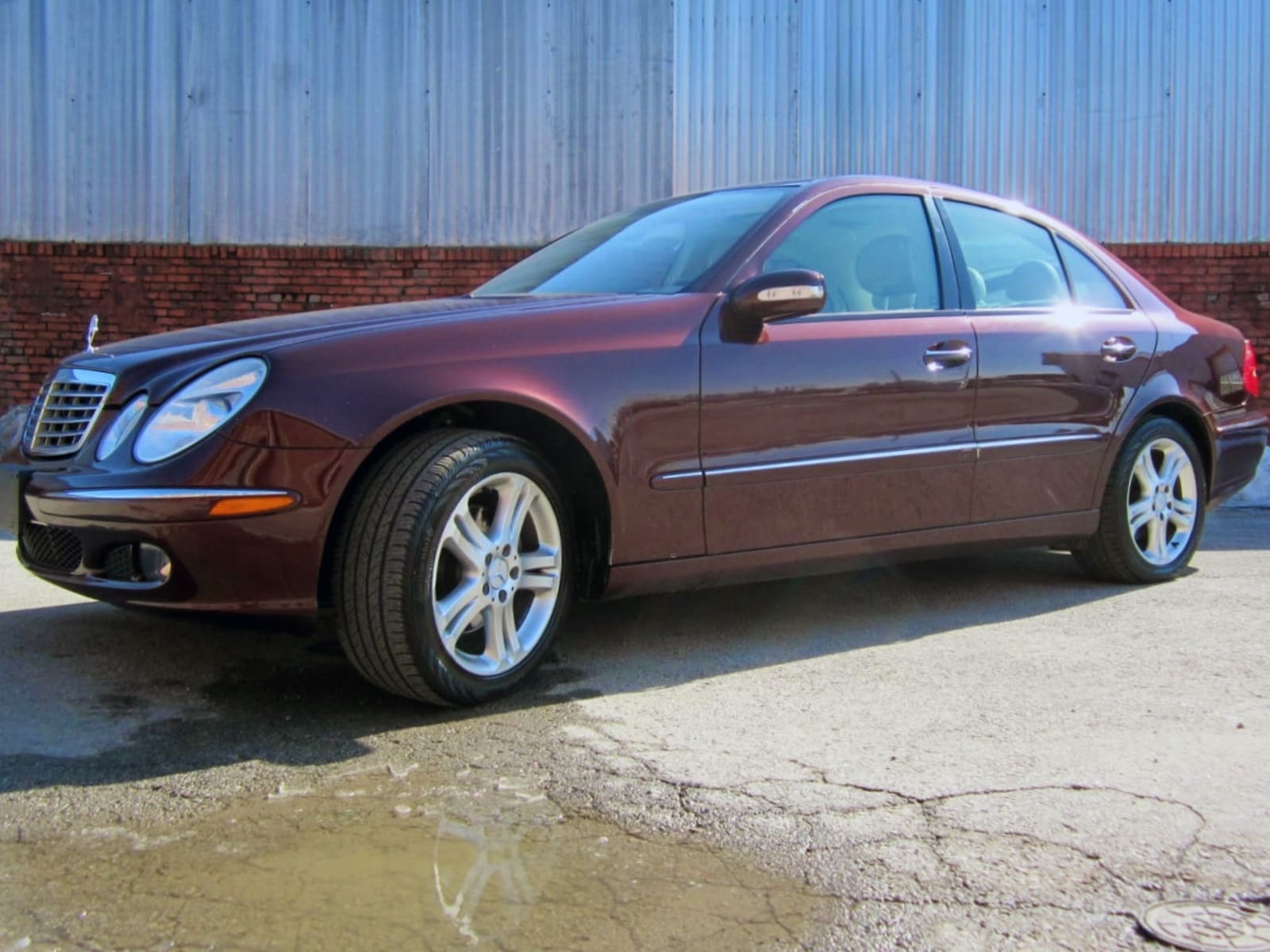 2006 Mercedes-Benz E350 Sedan at Kansas City Spring 2013 as T142 ...