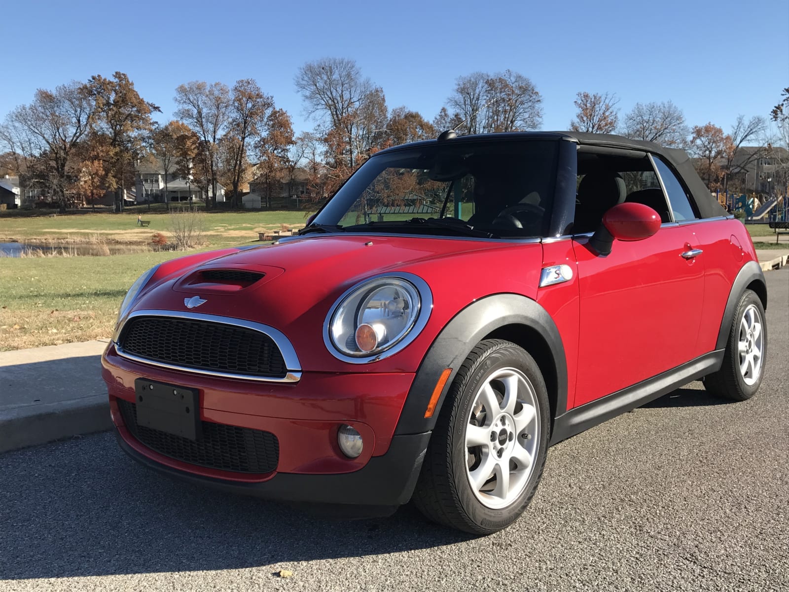 2009 Mini Cooper S Convertible at Kansas City 2017 as F85.1 - Mecum ...