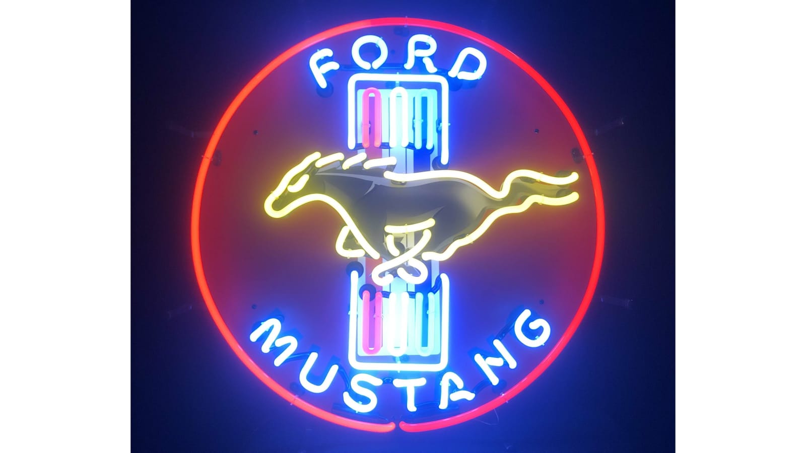 Mustang Neon Sign at Kansas City 2021 as Z115 - Mecum Auctions