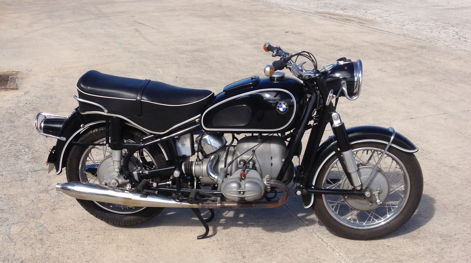 1966 BMW R69US at Las Vegas Motorcycles June 2017 as S53 - Mecum Auctions