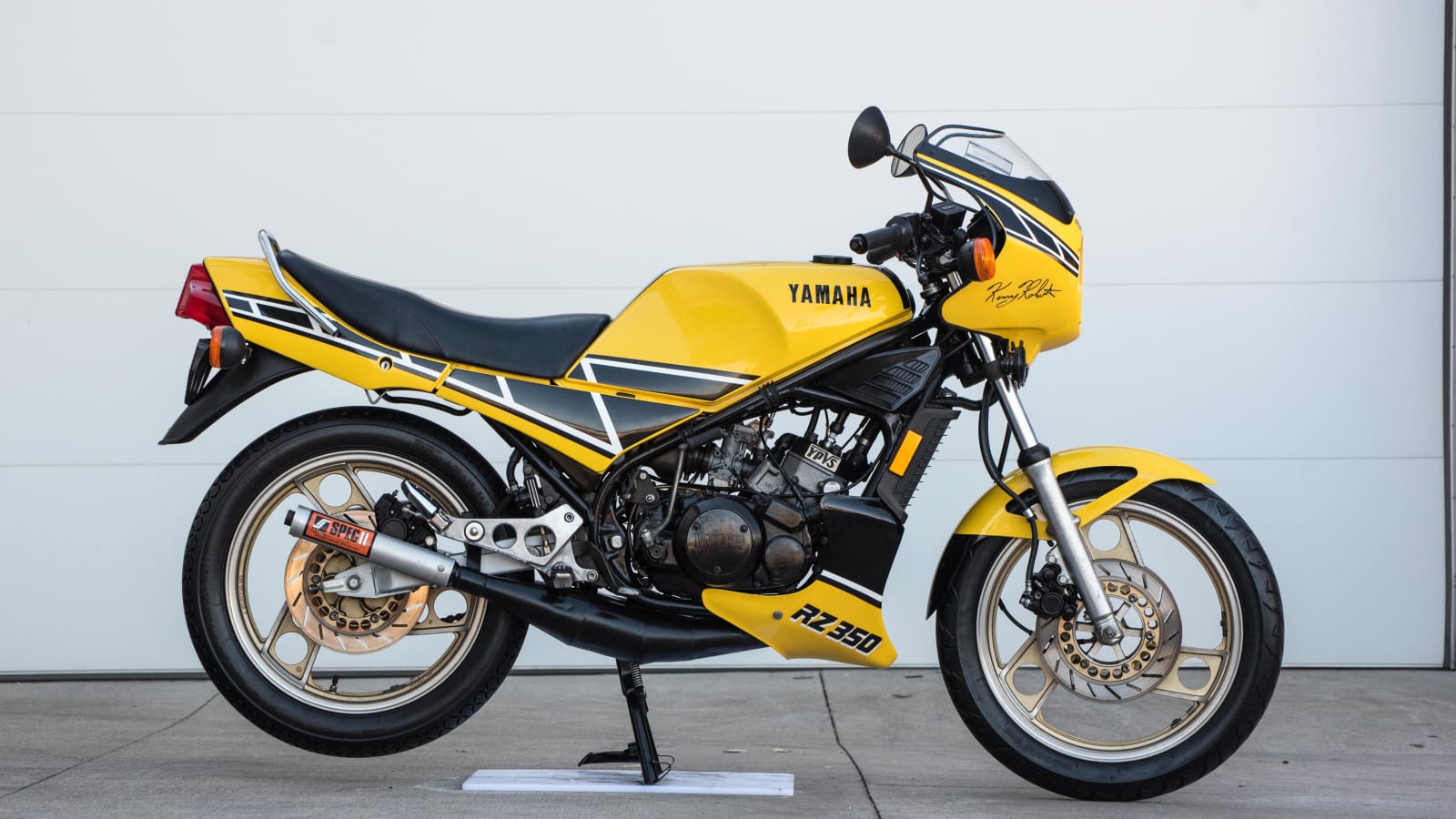 1984 Yamaha RZ350 at Las Vegas Motorcycles 2017 as S220 - Mecum Auctions