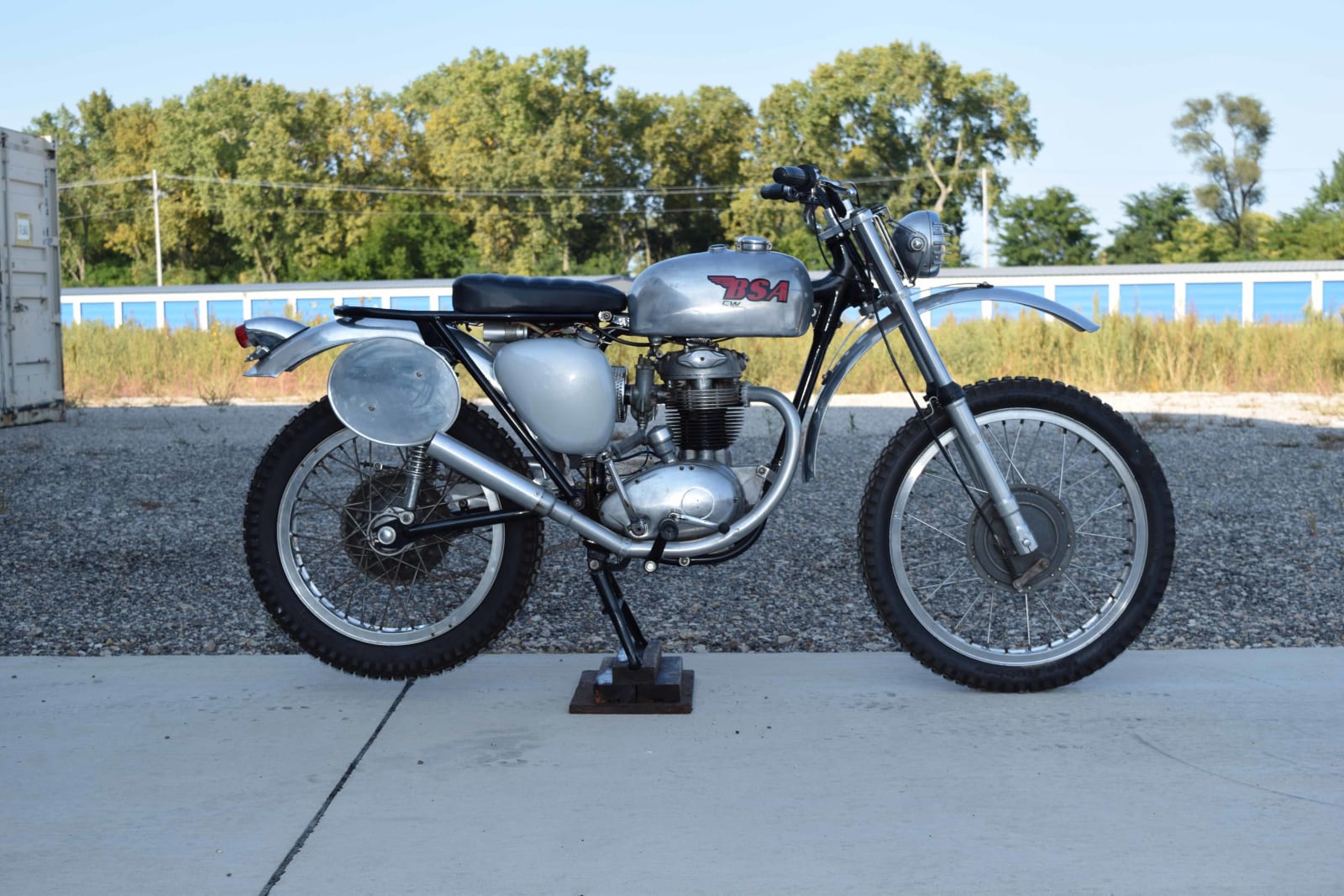 1962 BSA B40 at Las Vegas Motorcycles 2018 as T244 - Mecum Auctions