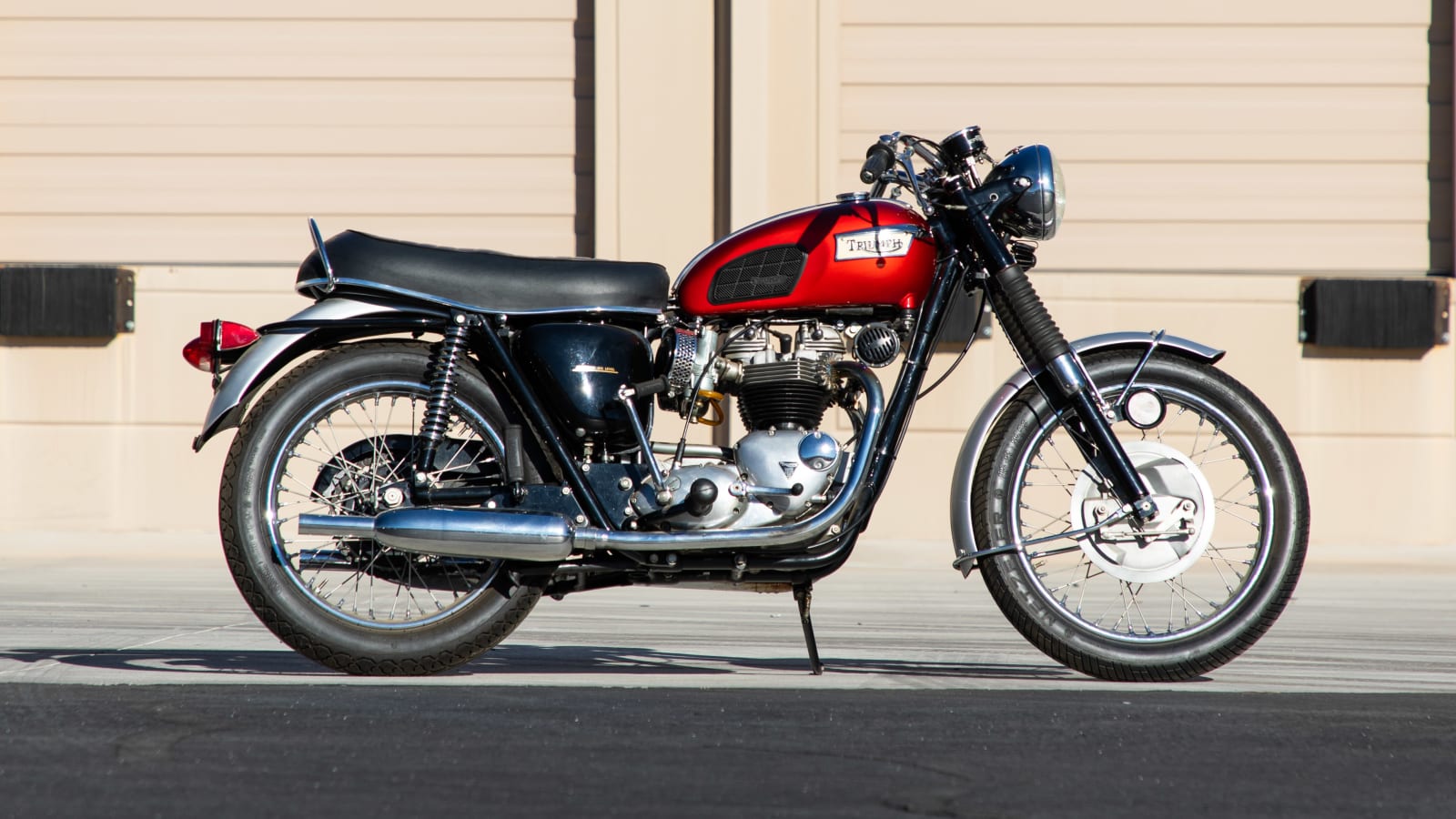 1969 Triumph Bonneville at Las Vegas Motorcycles 2019 as F23 - Mecum ...
