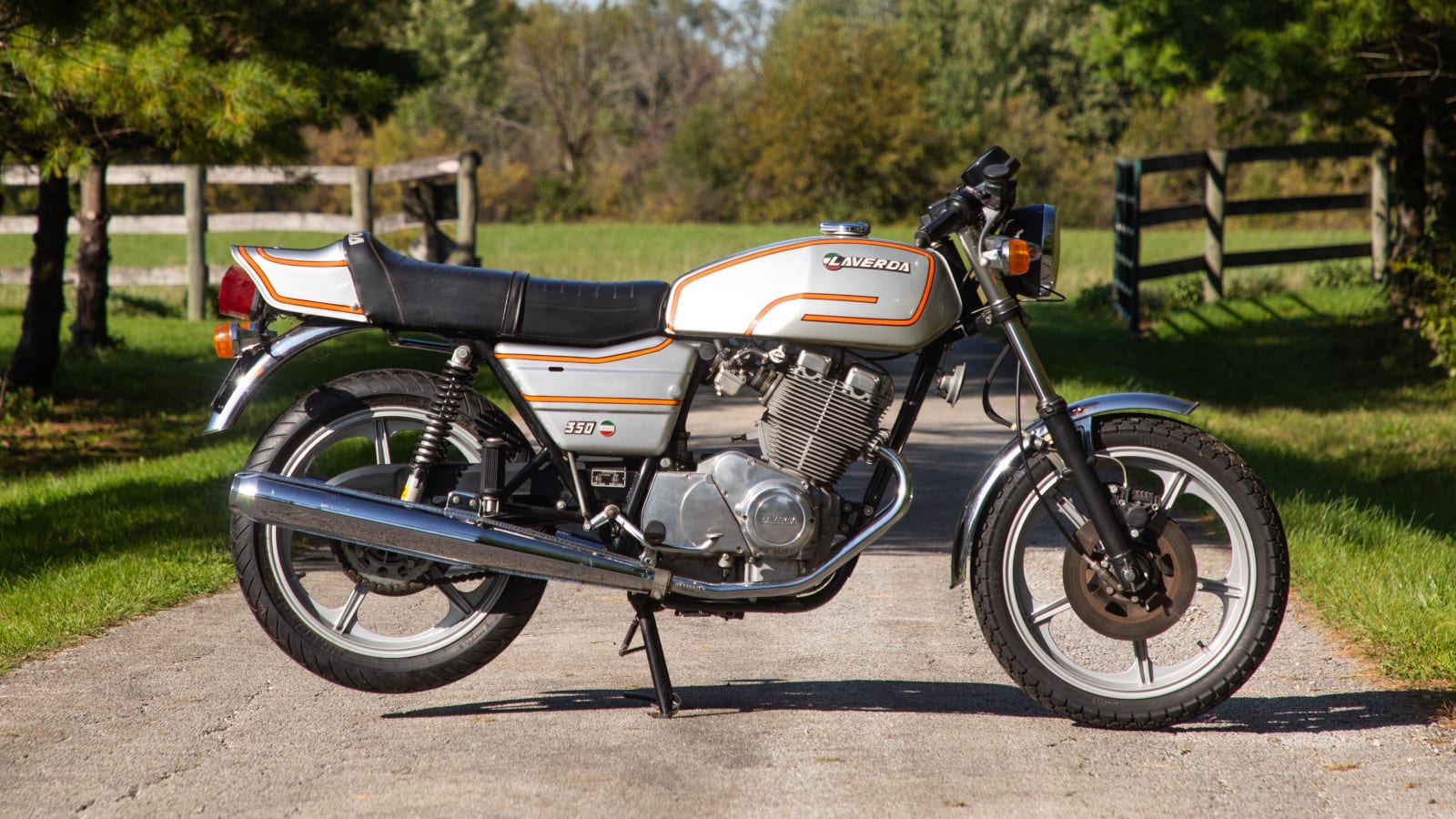 1980 Laverda 350 Zeta at Las Vegas Motorcycles 2020 as W30 - Mecum Auctions