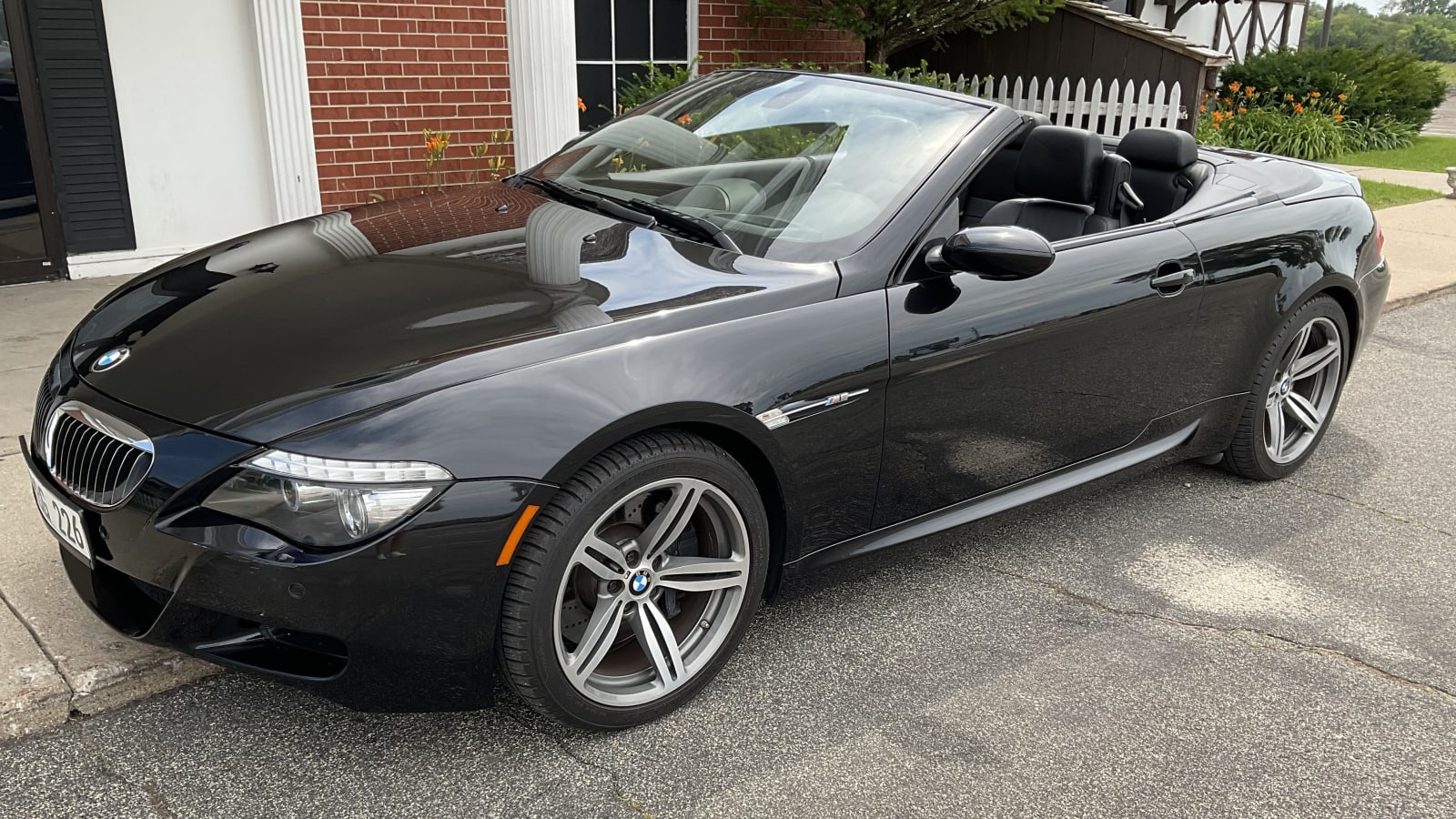 2008 BMW M6 Convertible at Harrisburg 2022 as T174.1 - Mecum Auctions