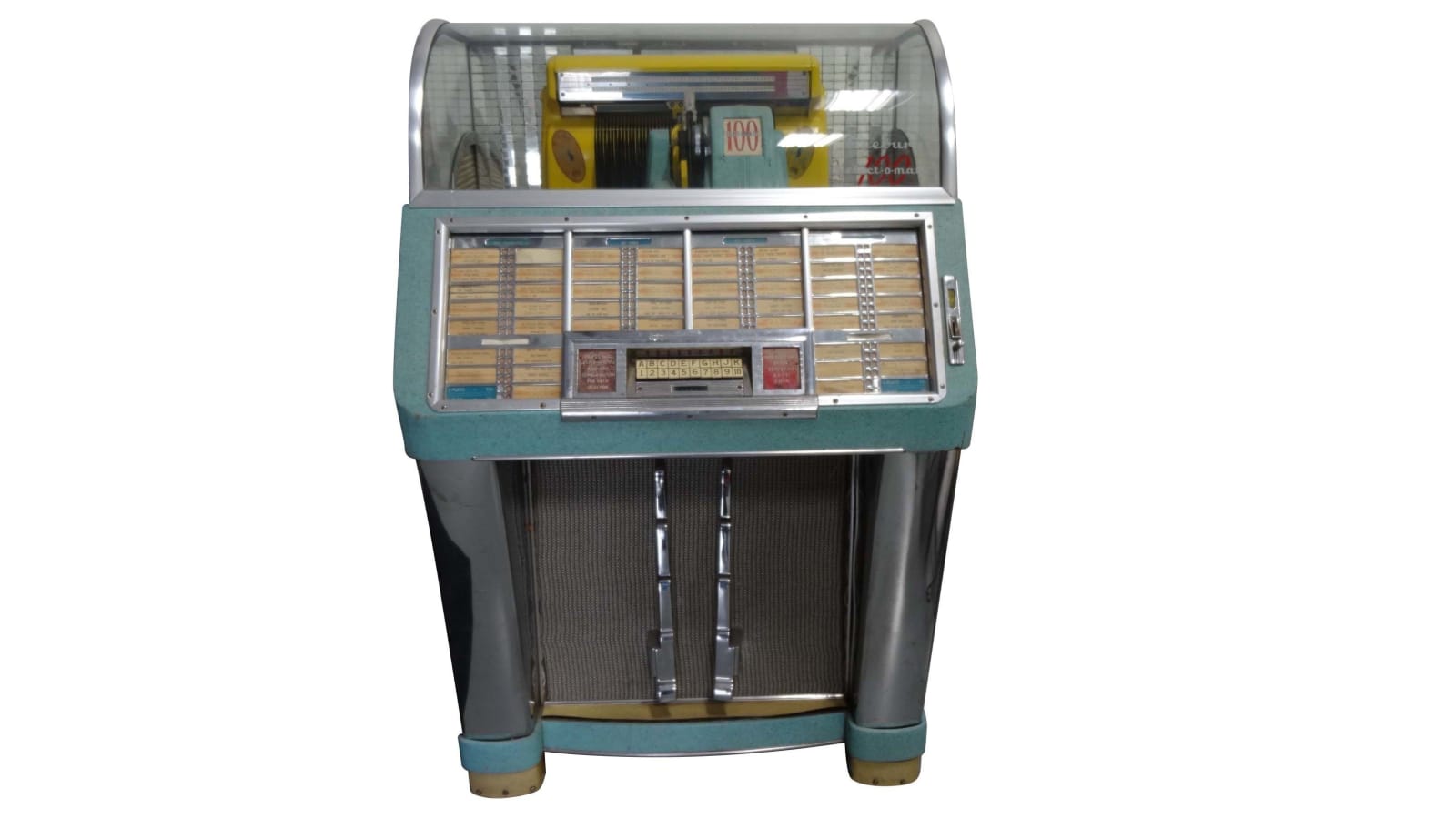 1951 Seeburg 100 Select-O-matic Jukebox 26x34x53 at Indy Road Art 2019 ...