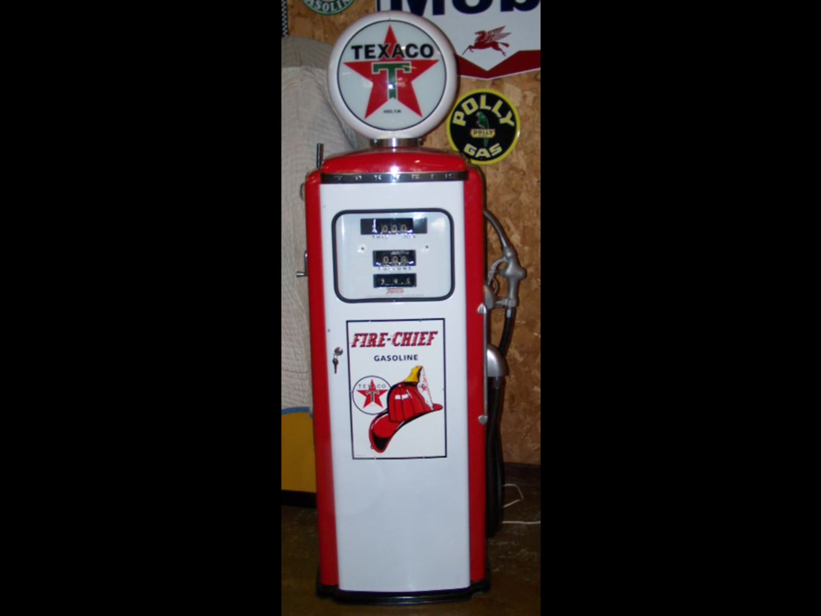 Texaco Gas Pump at Dana Mecum's 27th Original Spring Classic 2014 as ...